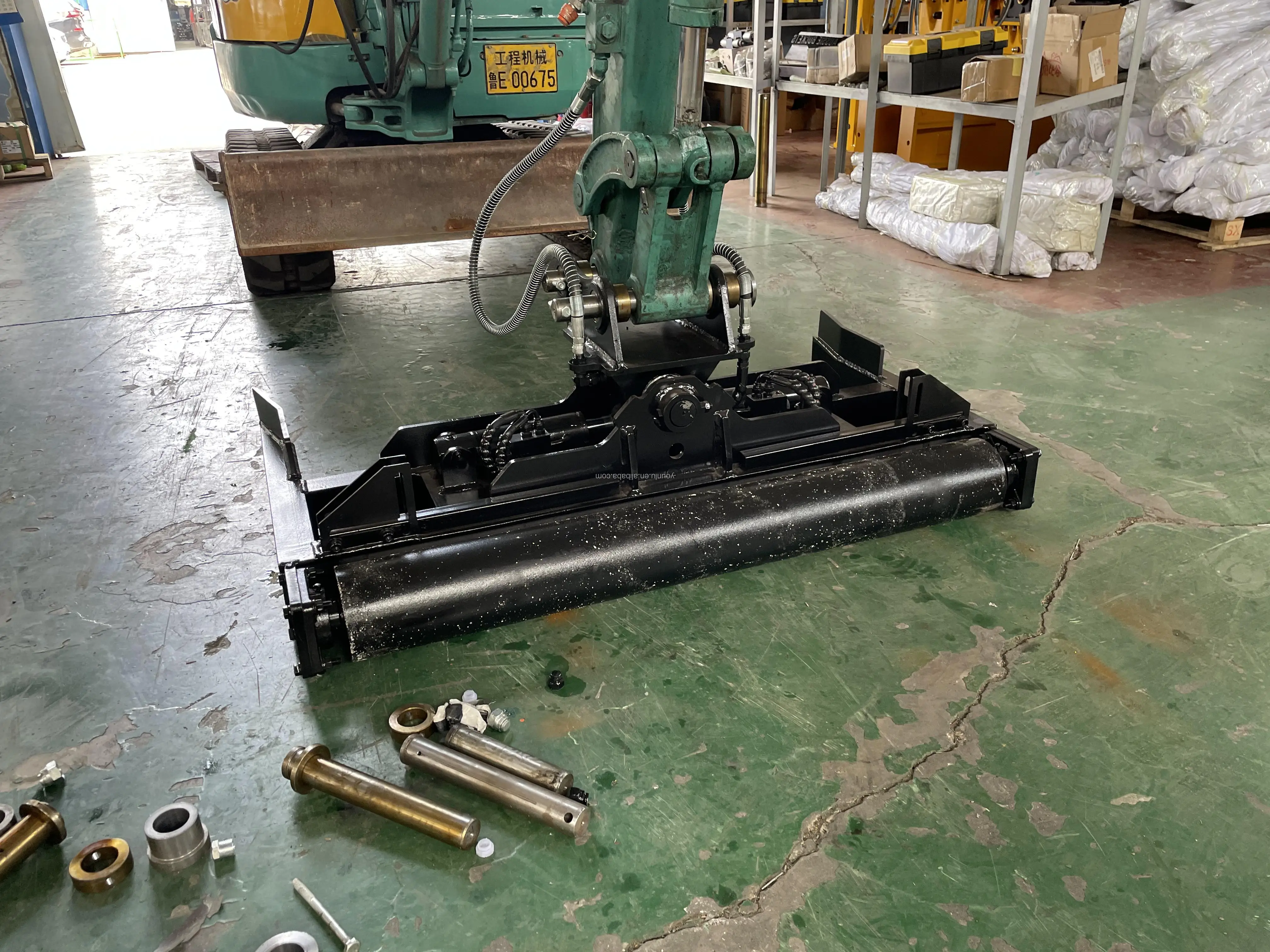 Customizable Grading Beam for Specific Excavator Needs