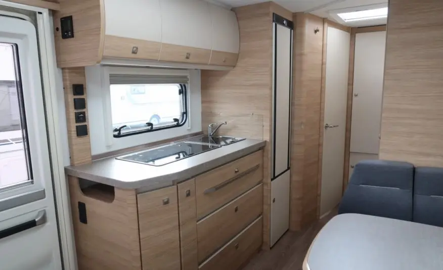 Customized Travel Trailers Camping Car Off Road Trailer RV Caravan Van ...