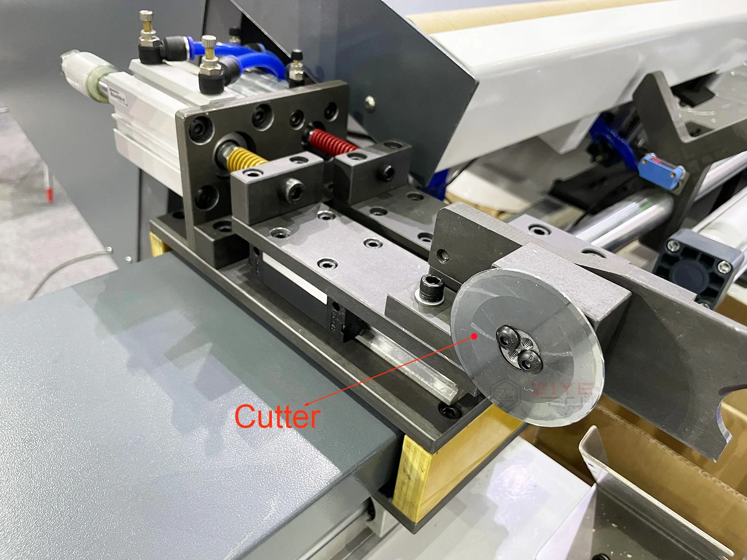 HJ-1300C Automatic Paper Core Cutting Machine Paper Plastic Cutter ...