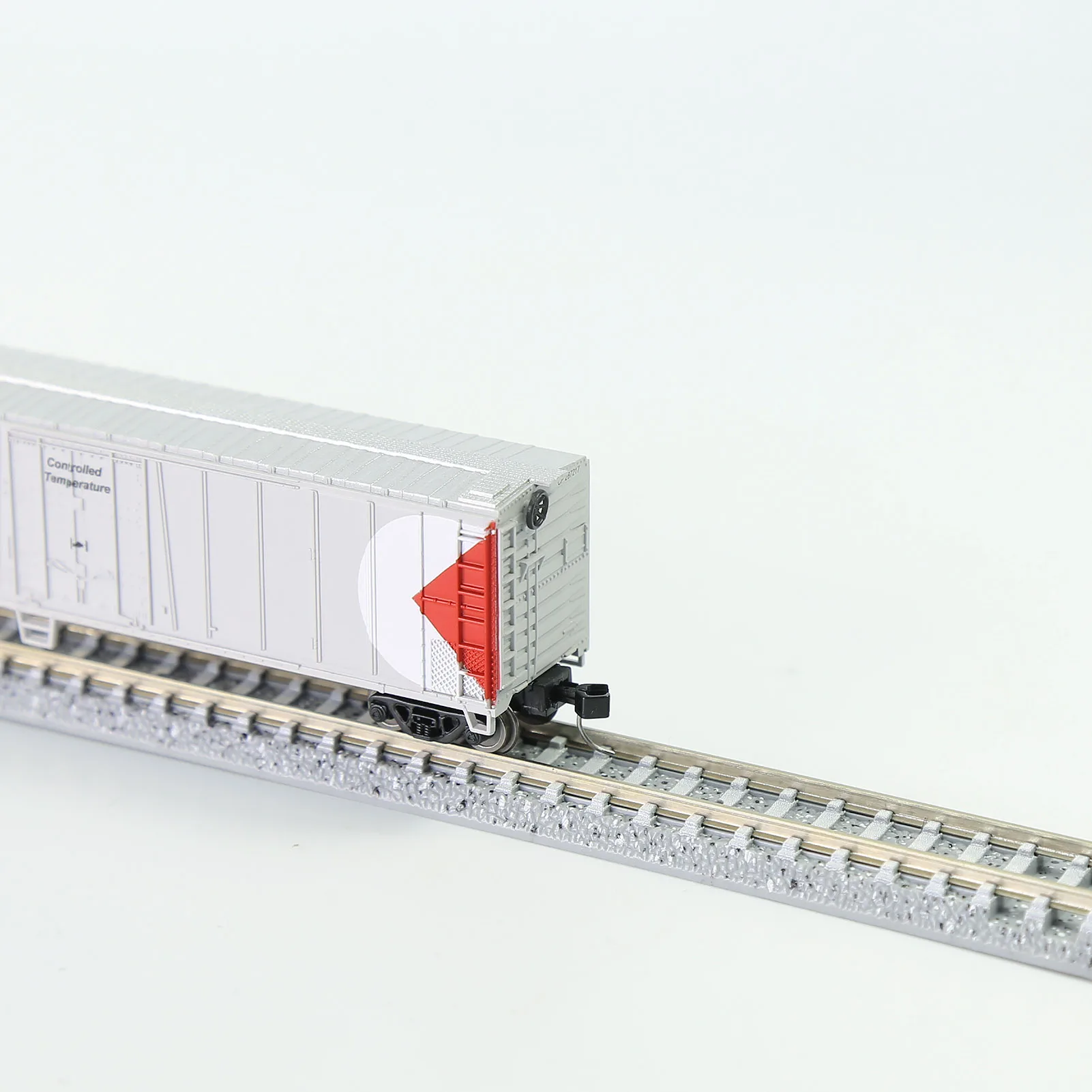 C15015 Model Railway Train Layout N Scale 1:160 - 50ft Boxcars