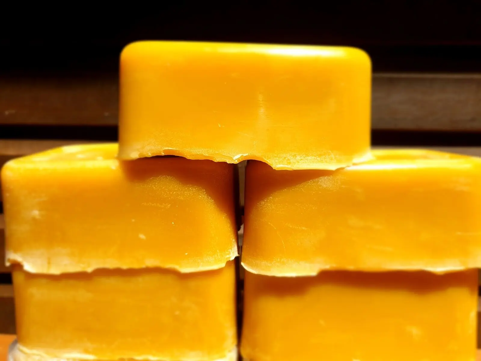 100% Pure Yellow Color Beeswax Block For Beeswax Foundation Sheet Bee ...