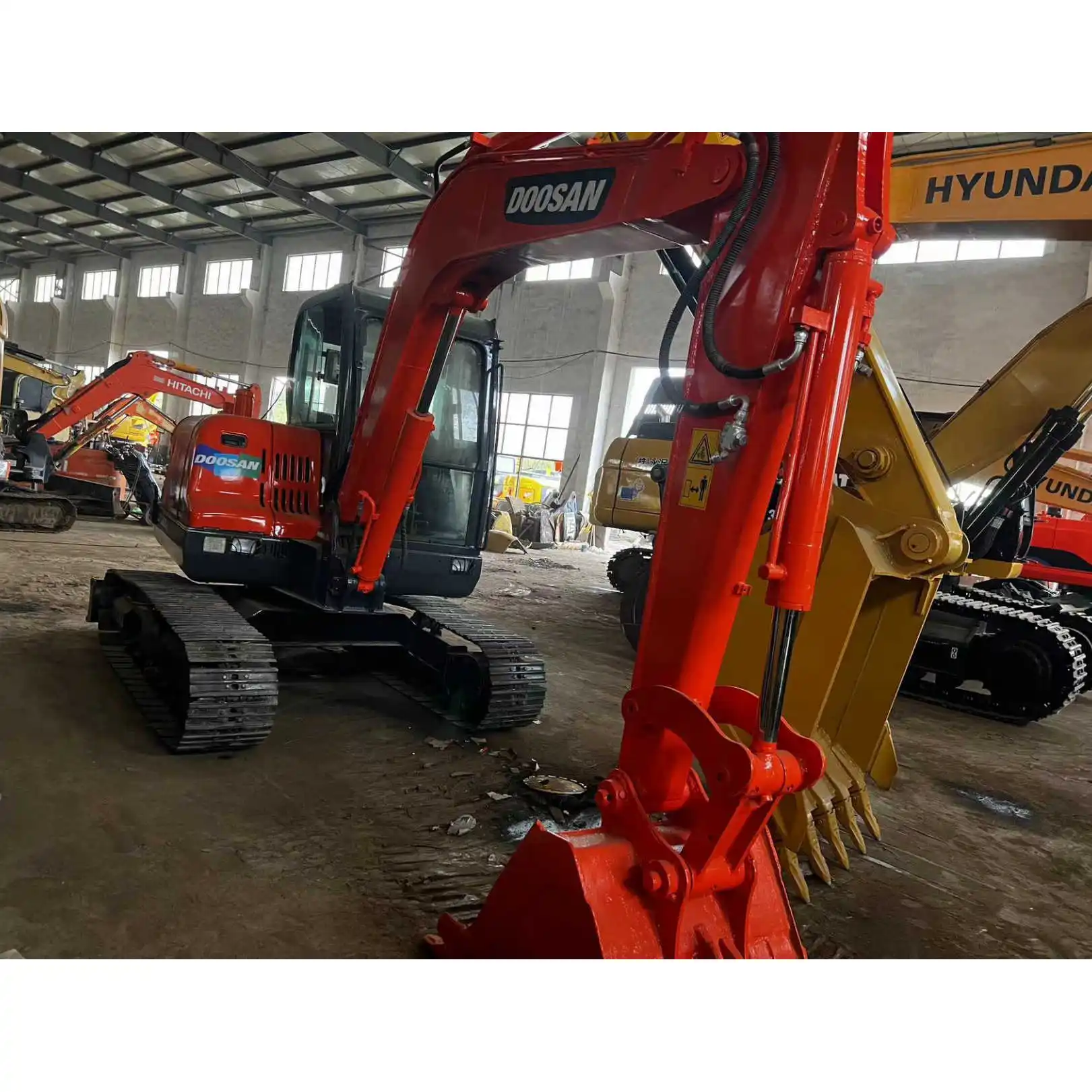 Original Paint Used Hydraulic Crawler Excavator Doosan Dx60,6-ton Good ...