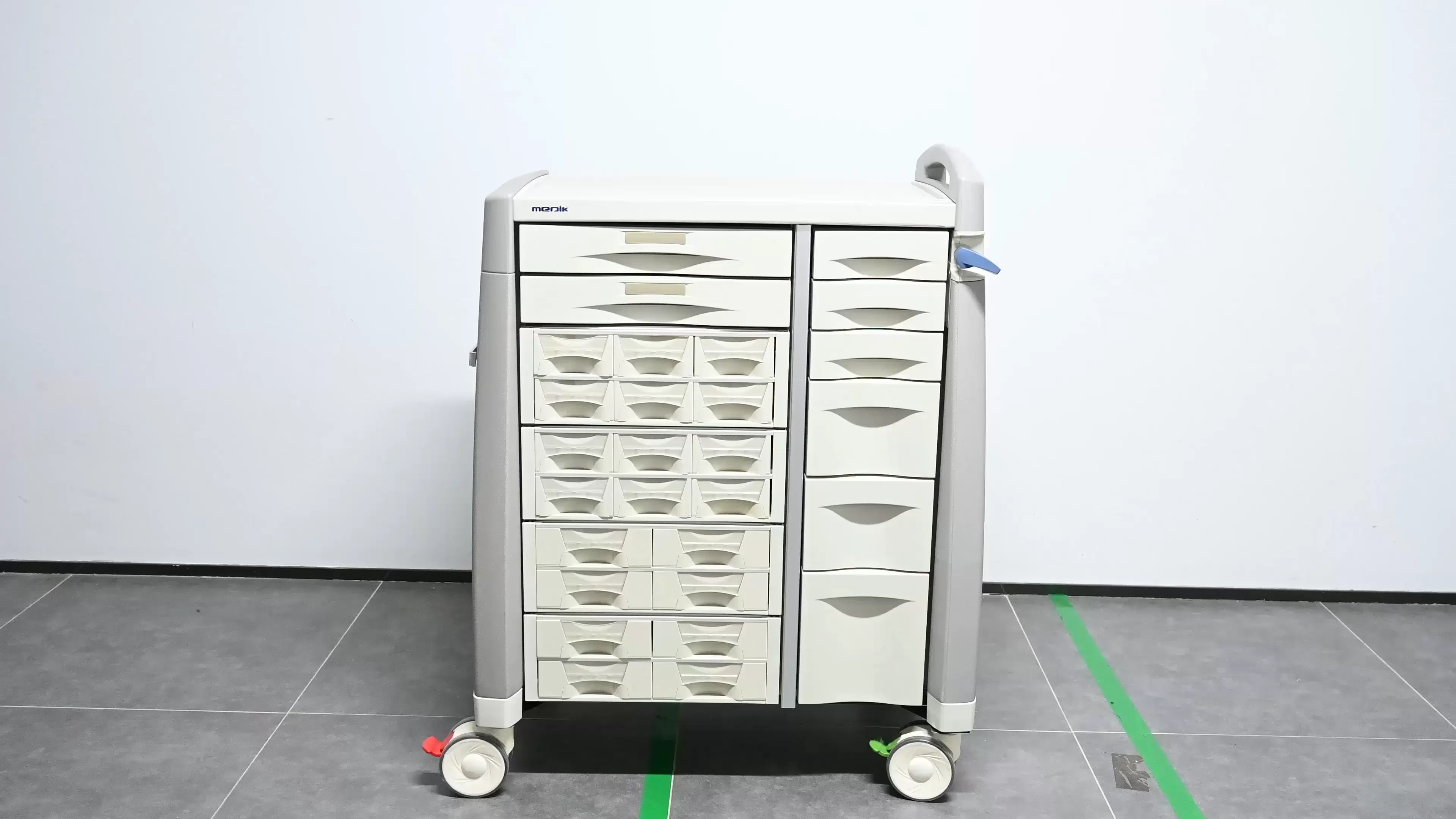 High Quality Plastic Medical Drug Cart Medication Trolley With Draws ...