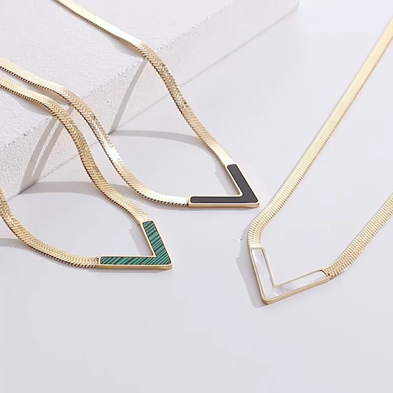 Kalen Acrylic V-shaped Flat Snake Bone Chain Women 18k Gold Plated ...