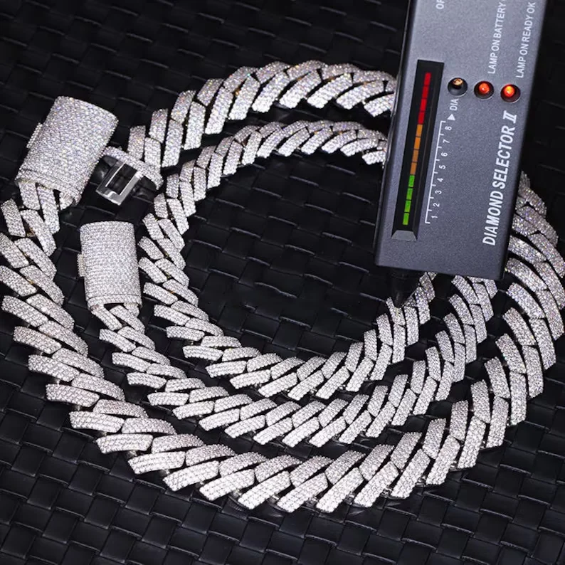 18mm/20mm Moissanite Jewelry Cuban Link Chain 925 Silver