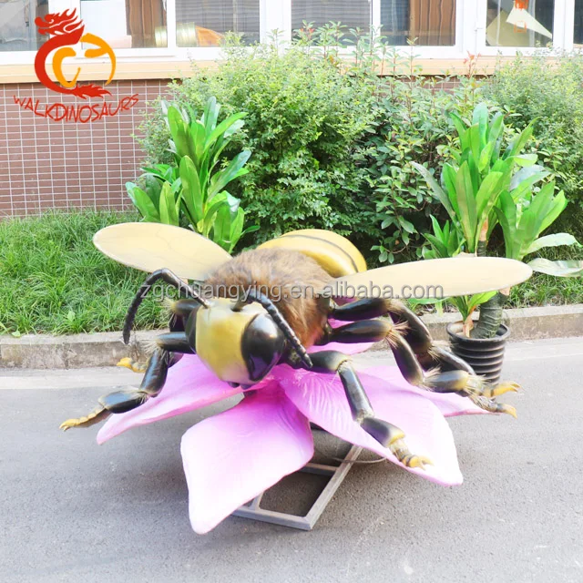 Realistic Animatronic Bee - Perfect for Garden Decoration
