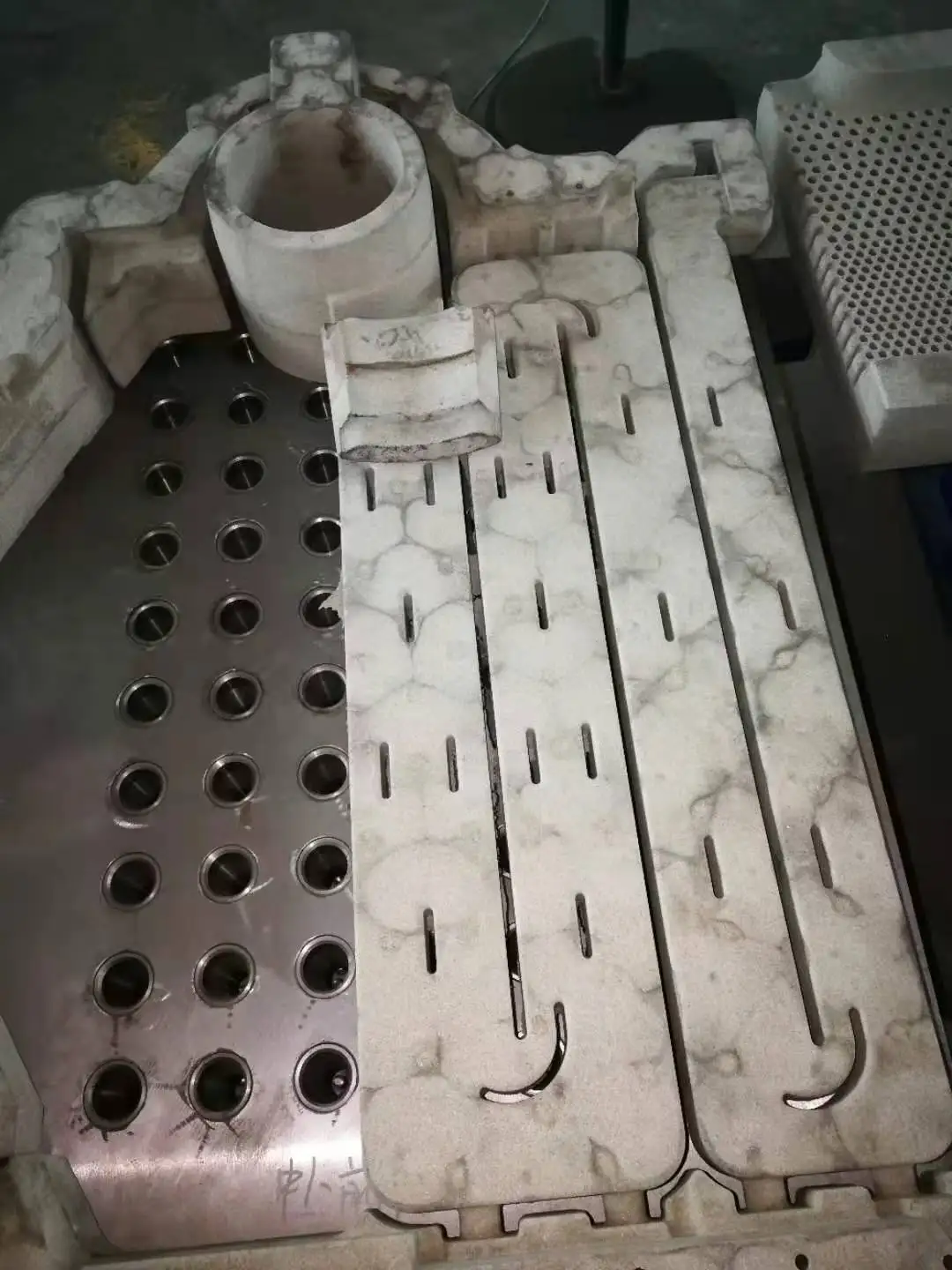 User-friendly Cold Box Sand Core Molding Machine For Casting - Buy ...