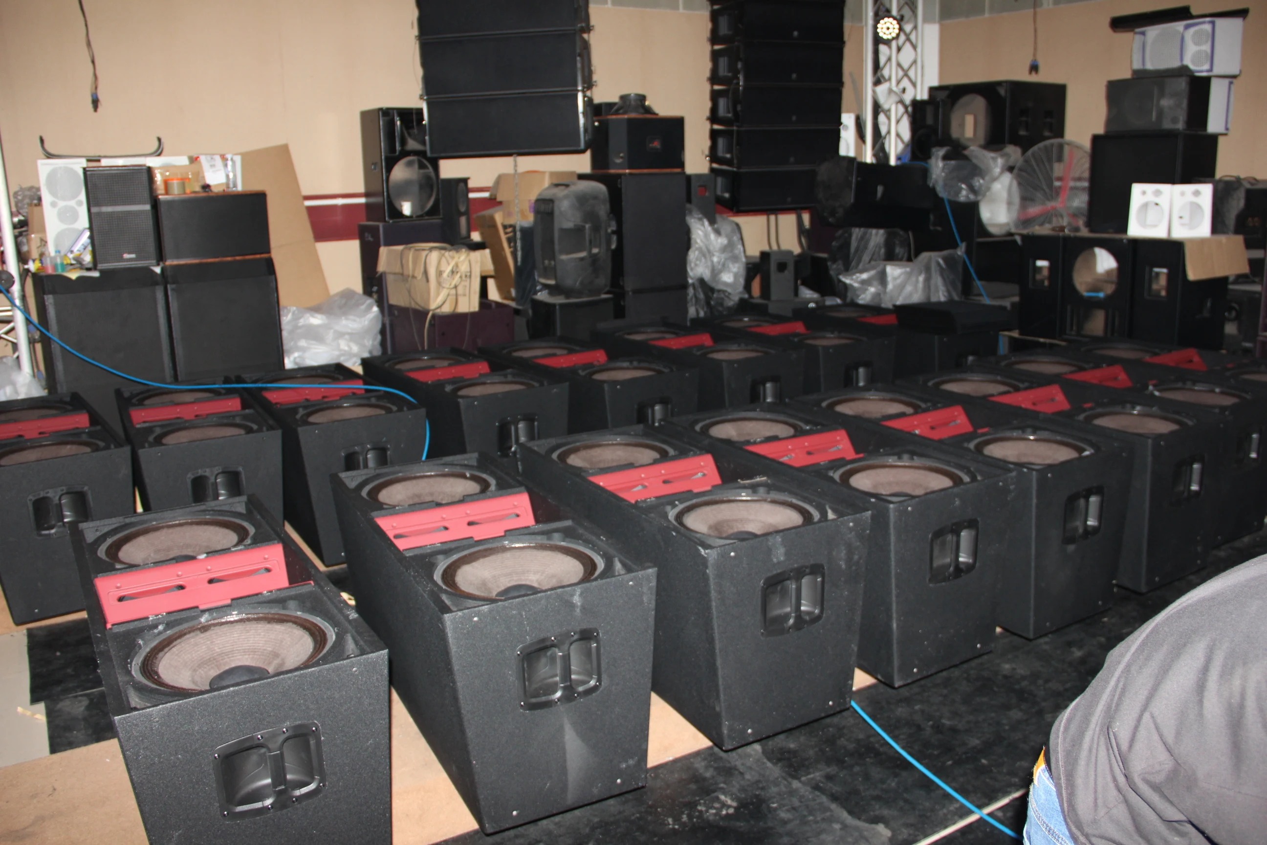 Professional With Audio Speaker Sound Sub-bass System Active Sub-bass ...