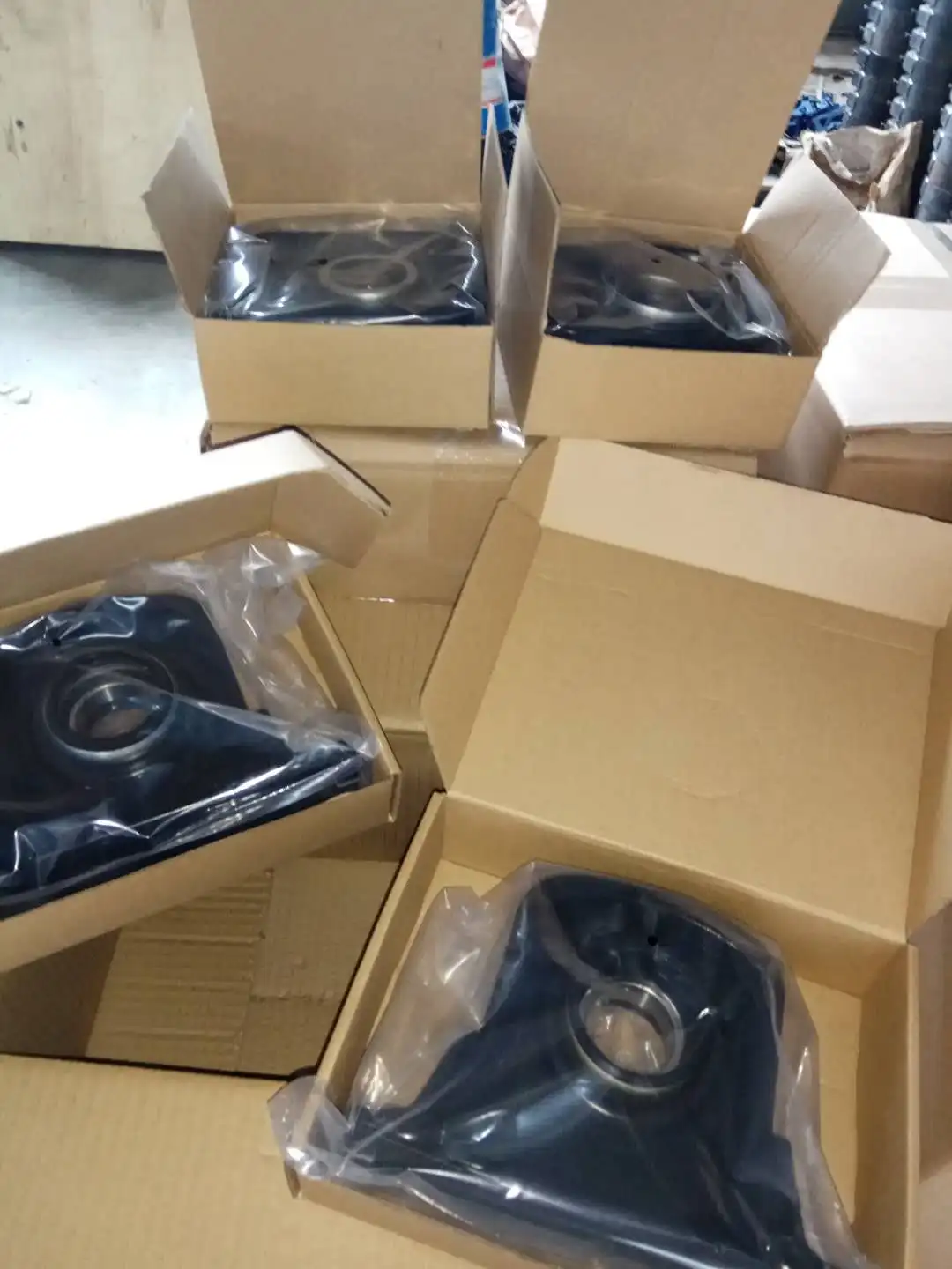 Best Price Propshaft Support Center Bearing Spare Part 37201-37020 ...