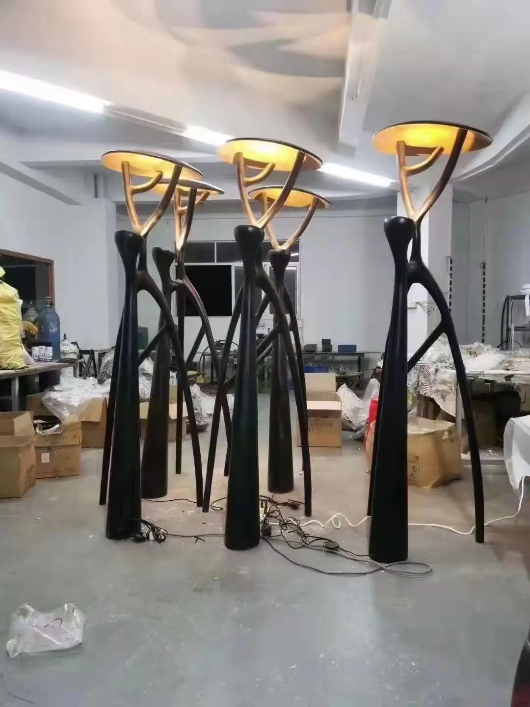 Statue Character Floor Lamp - Art DECO for Modern Homes