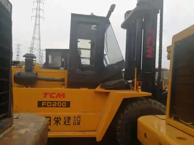 Japan Tcm Forklift Warehouse Container Pallet Lifting Truck Fd200 20 Ton Used Forklift Price For ...