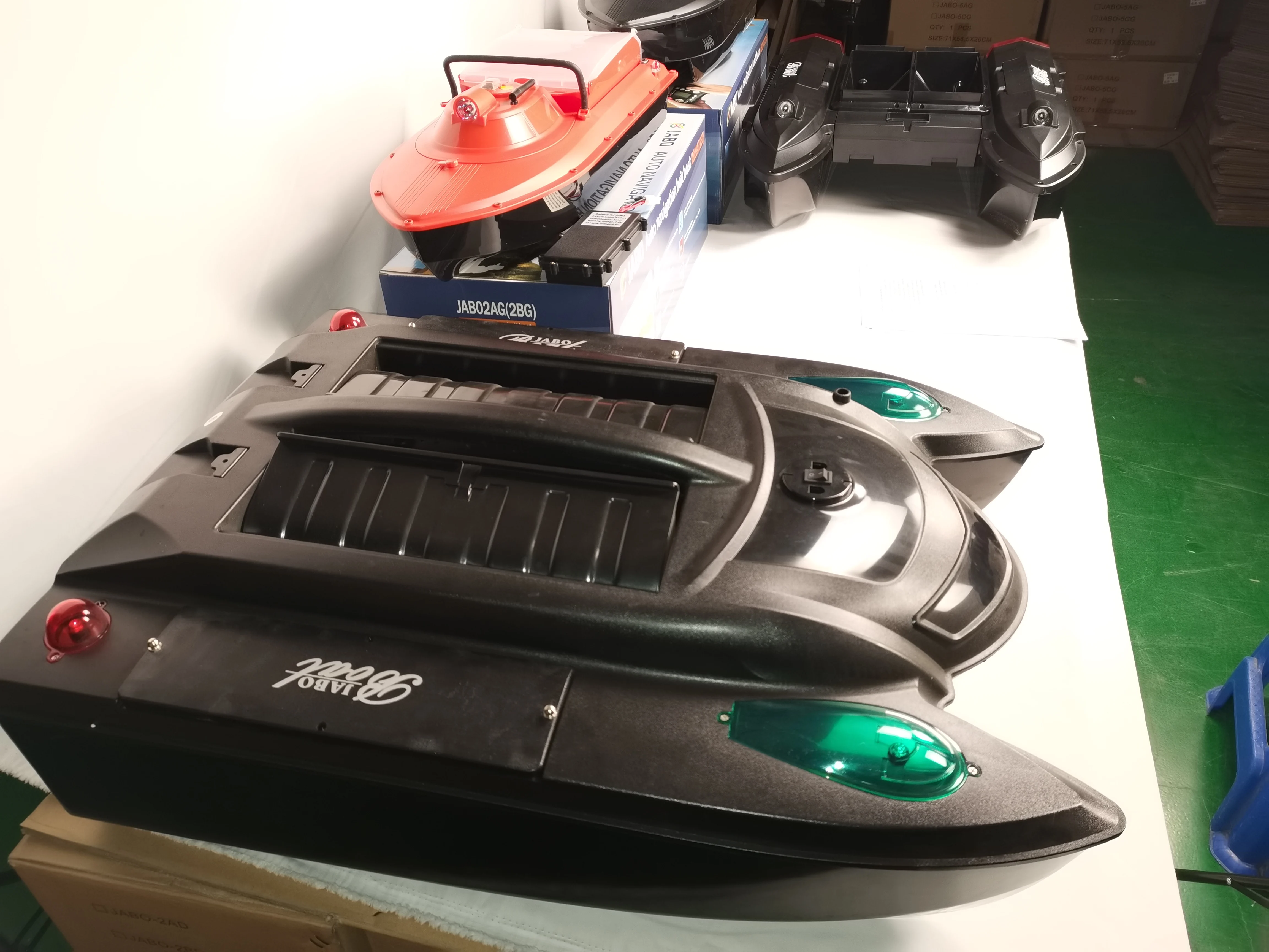 Jabo Dolphin High Speed RC Saltwater Fishing Surfer Bait Boat