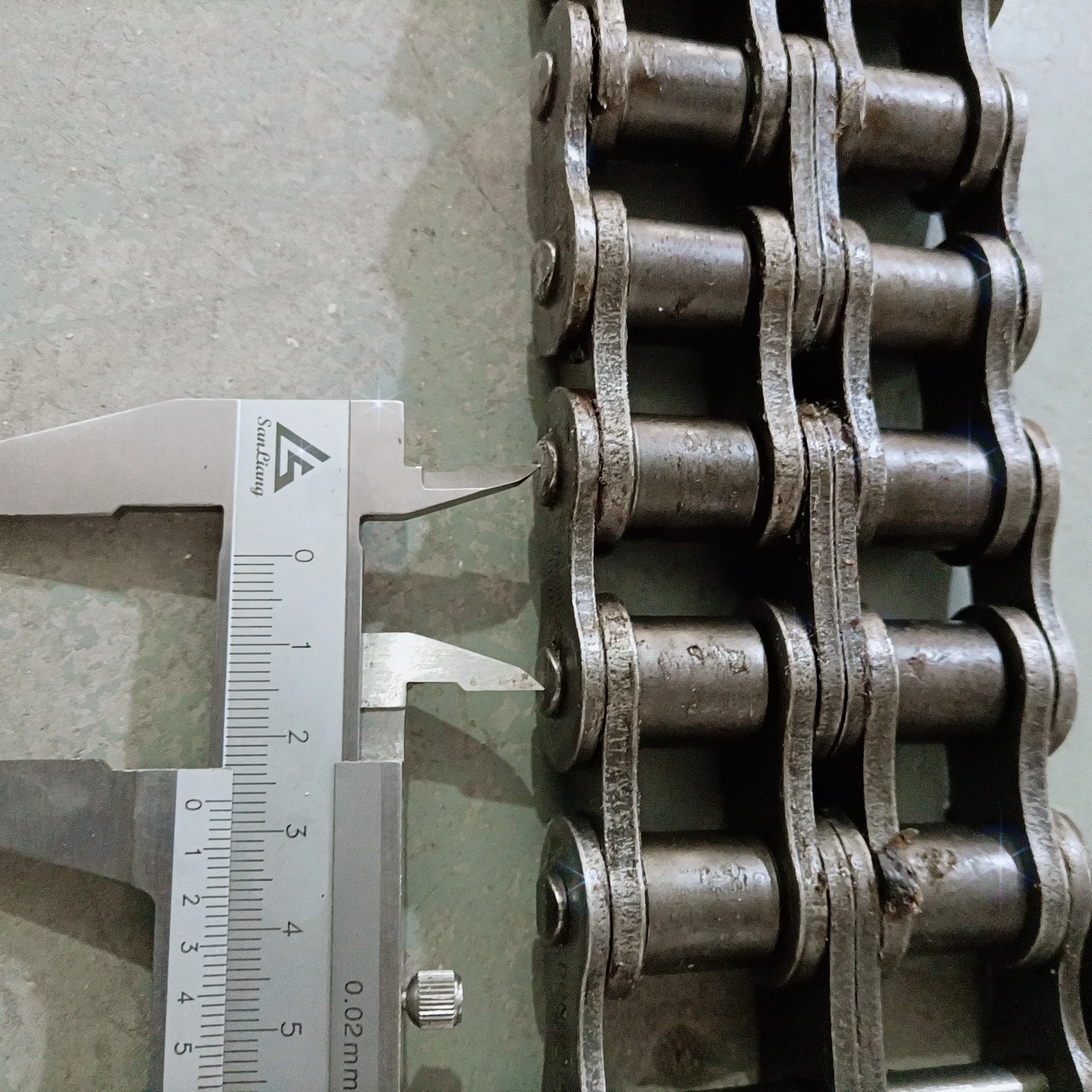 OEM 16B Double Row Drive Chain with 132 Joints Escalator Spare Parts ...