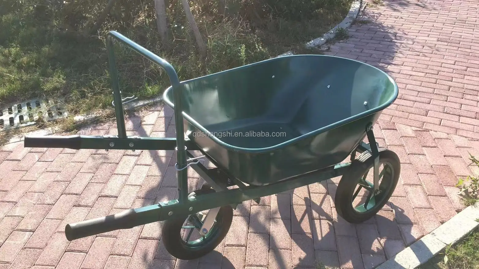 Three Wheels Wheelbarrow - Heavy Duty Garden & Construction