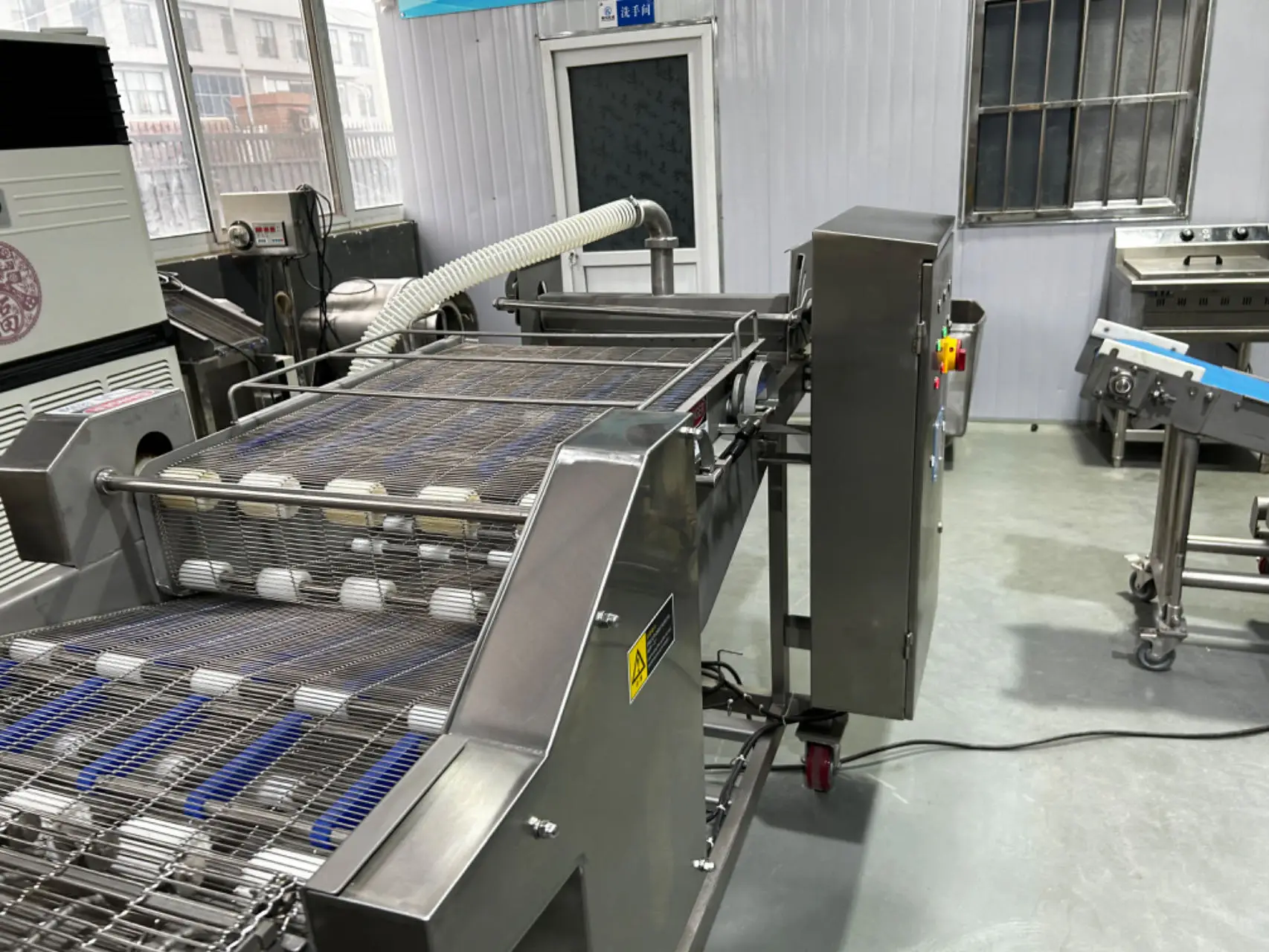 Automatic Fried Chicken Nuggets Fillet Machine Chicken Breaded Nuggets ...