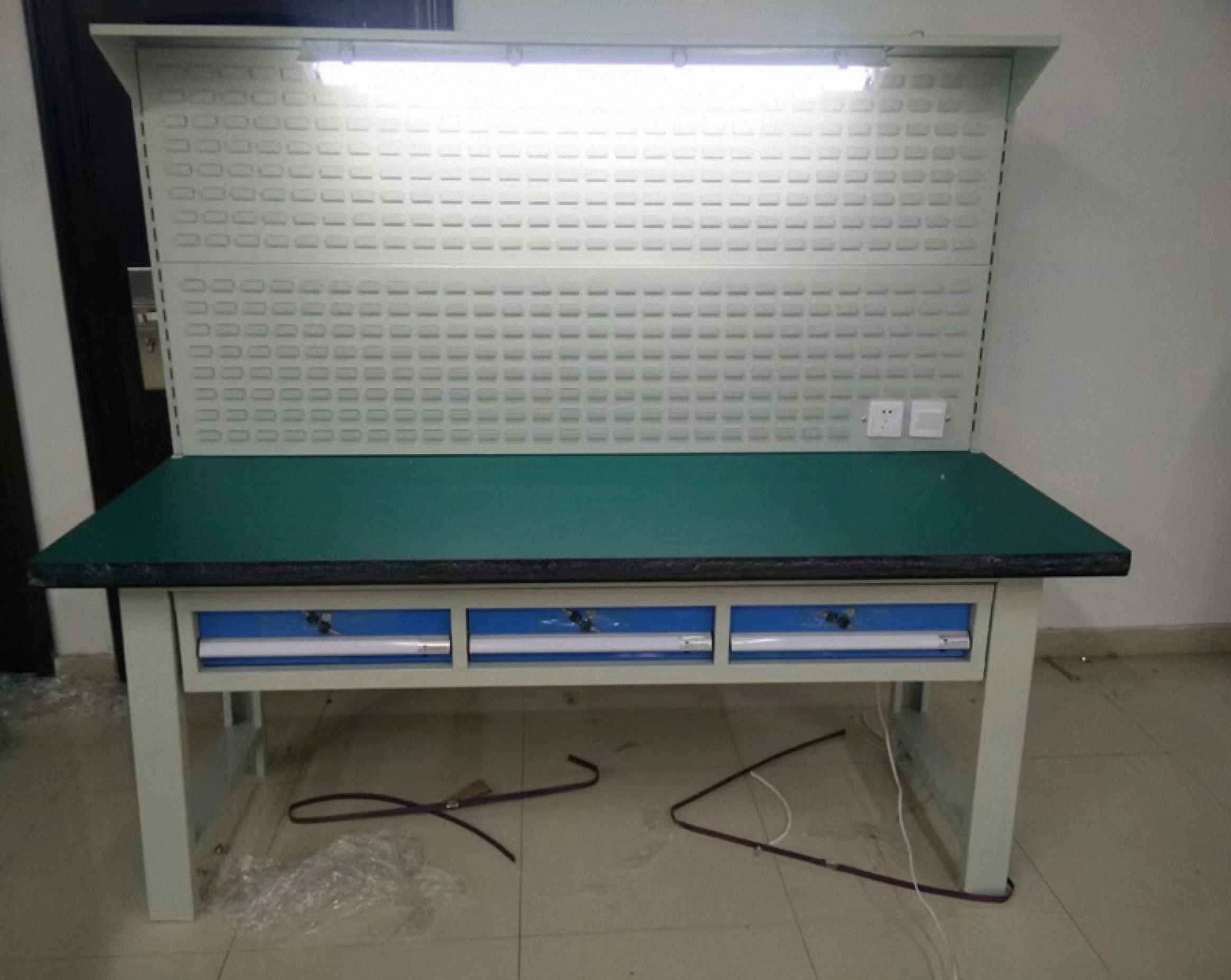 Professional Industrial Workshop Table Steel Work Bench Workbench ...