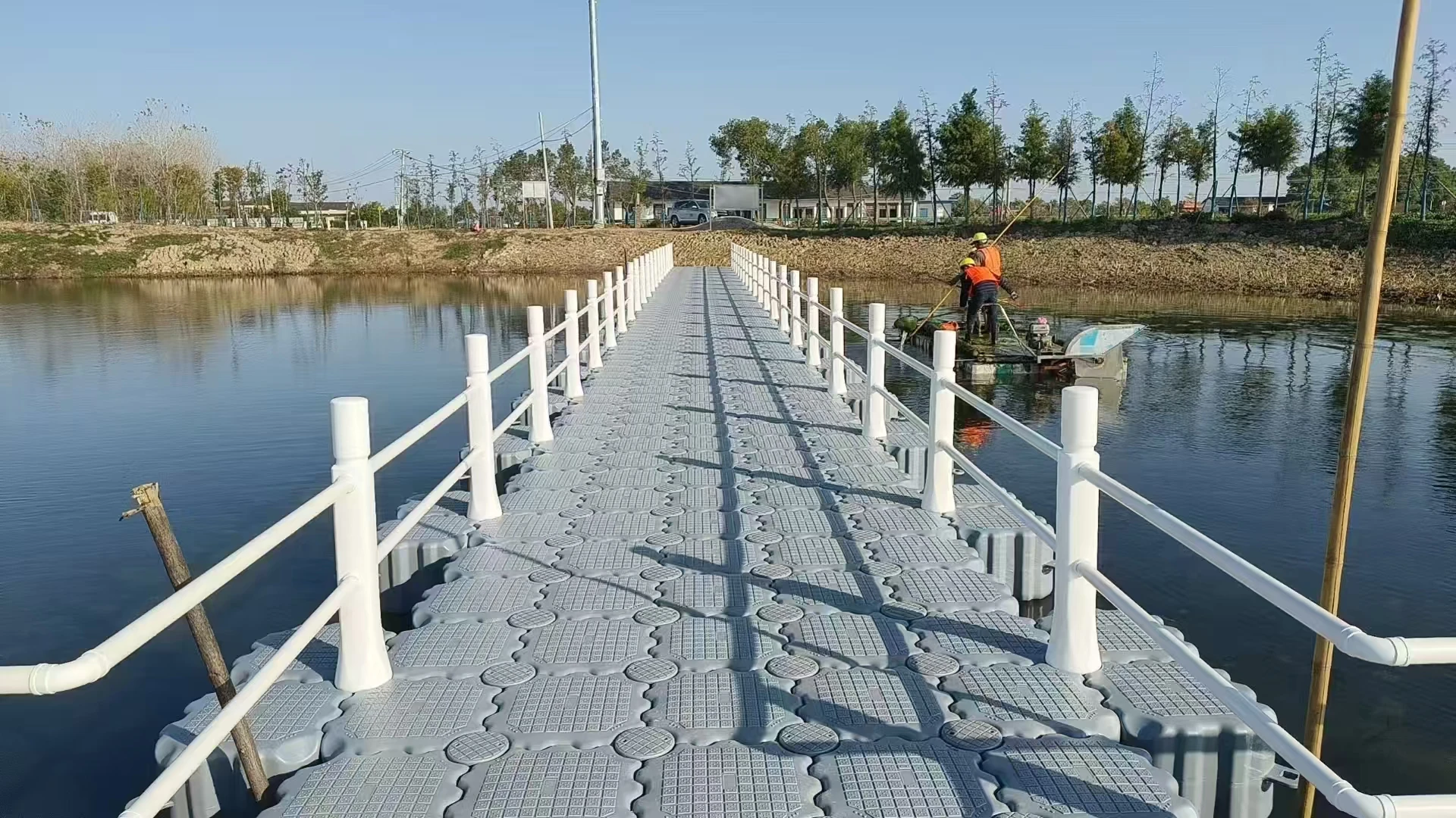 Heavy-Duty Floating Jetty for Commercial and Recreational Boat Mooring ...