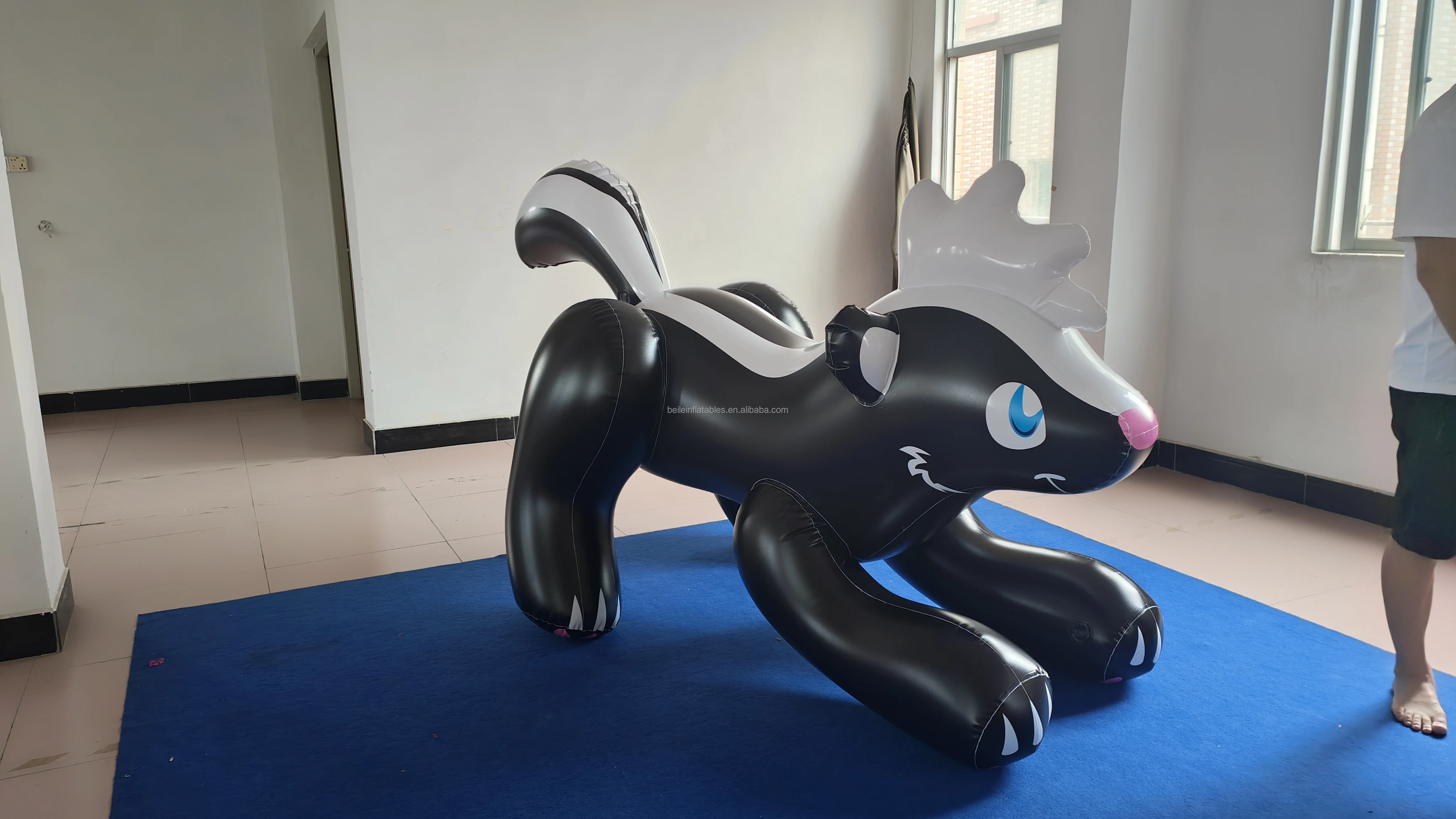 Beile Custom Inflatable Cartoon Animal Black And White Skunk Model ...
