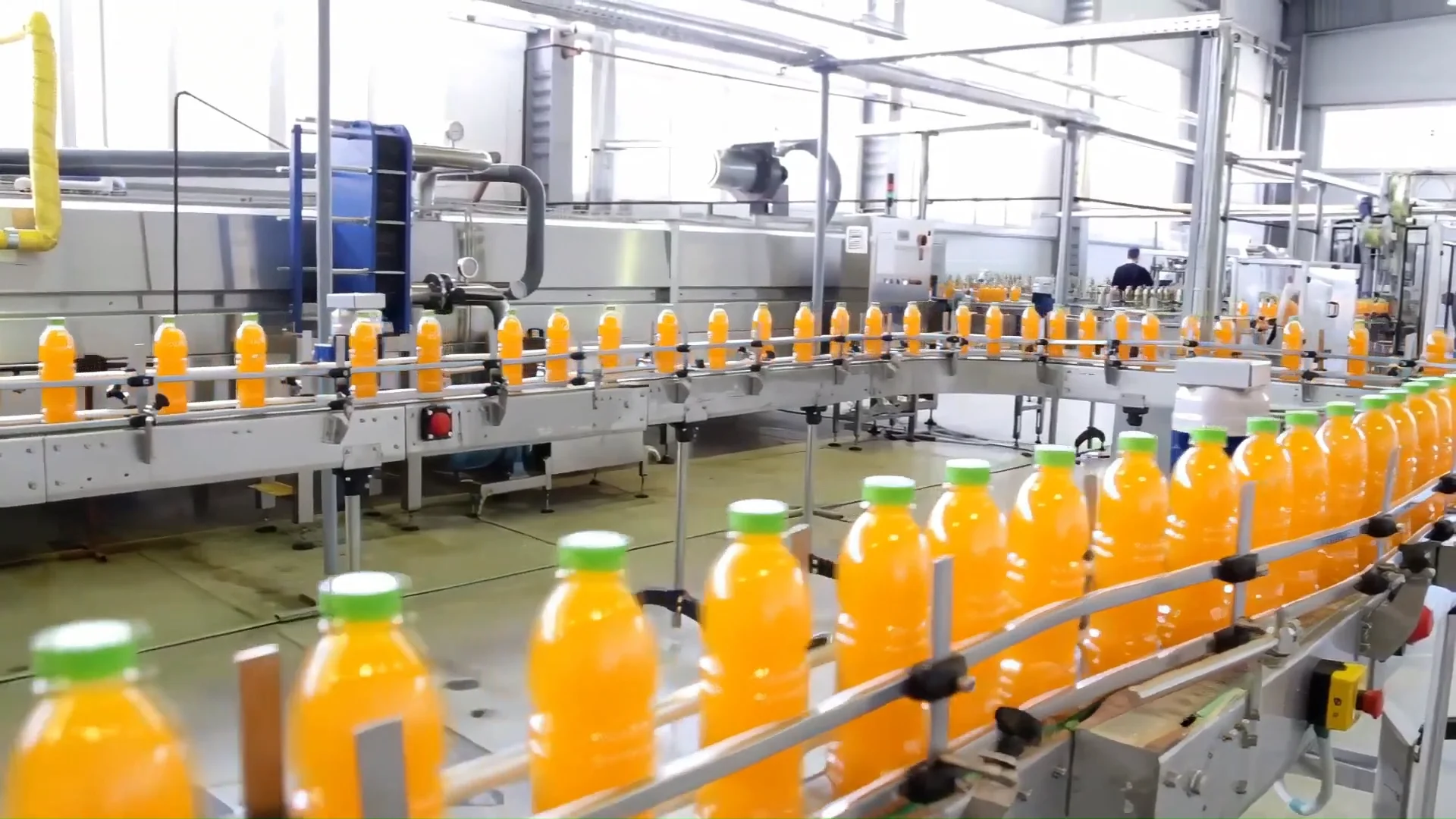 Small Scale Fruit Juice Beverage Processing Bottling Line Pet Plastic ...