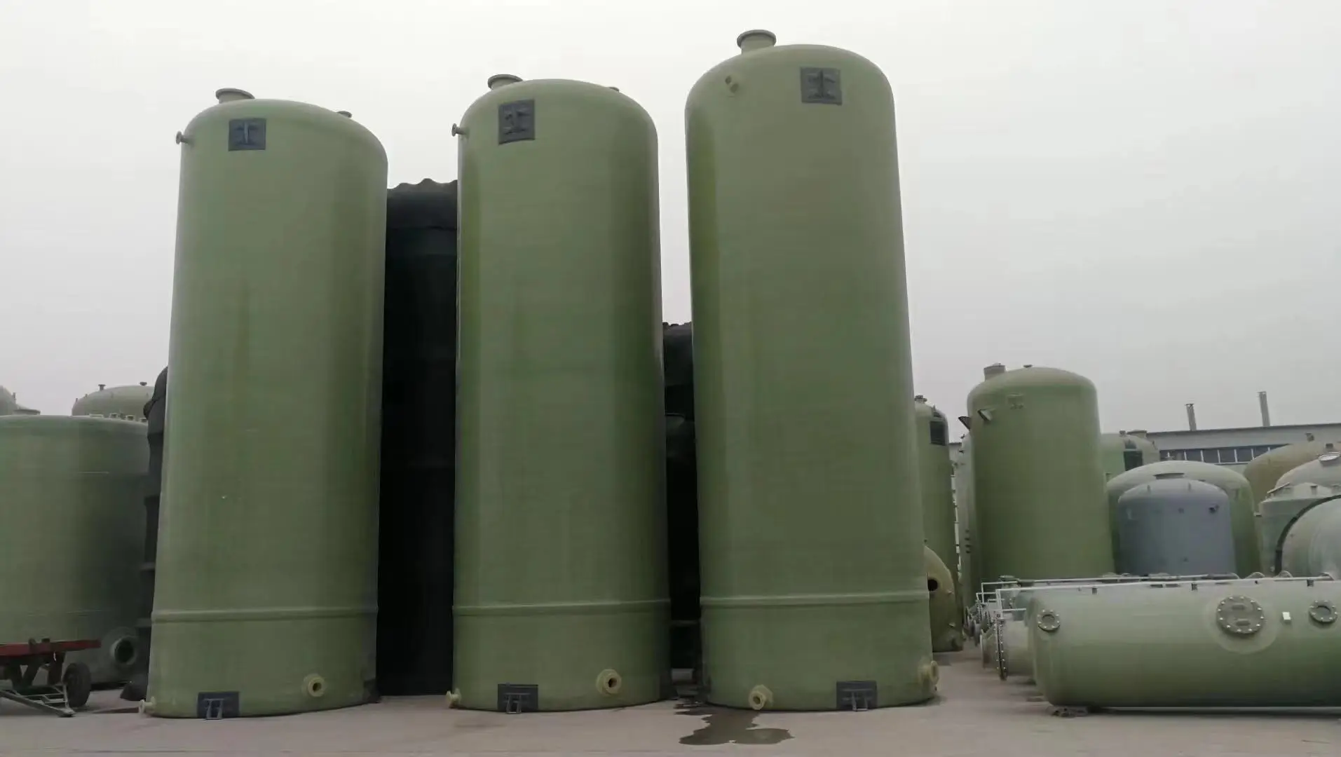 Chemical Resistant FRP Vertical Storage Tank for Hazardous Waste