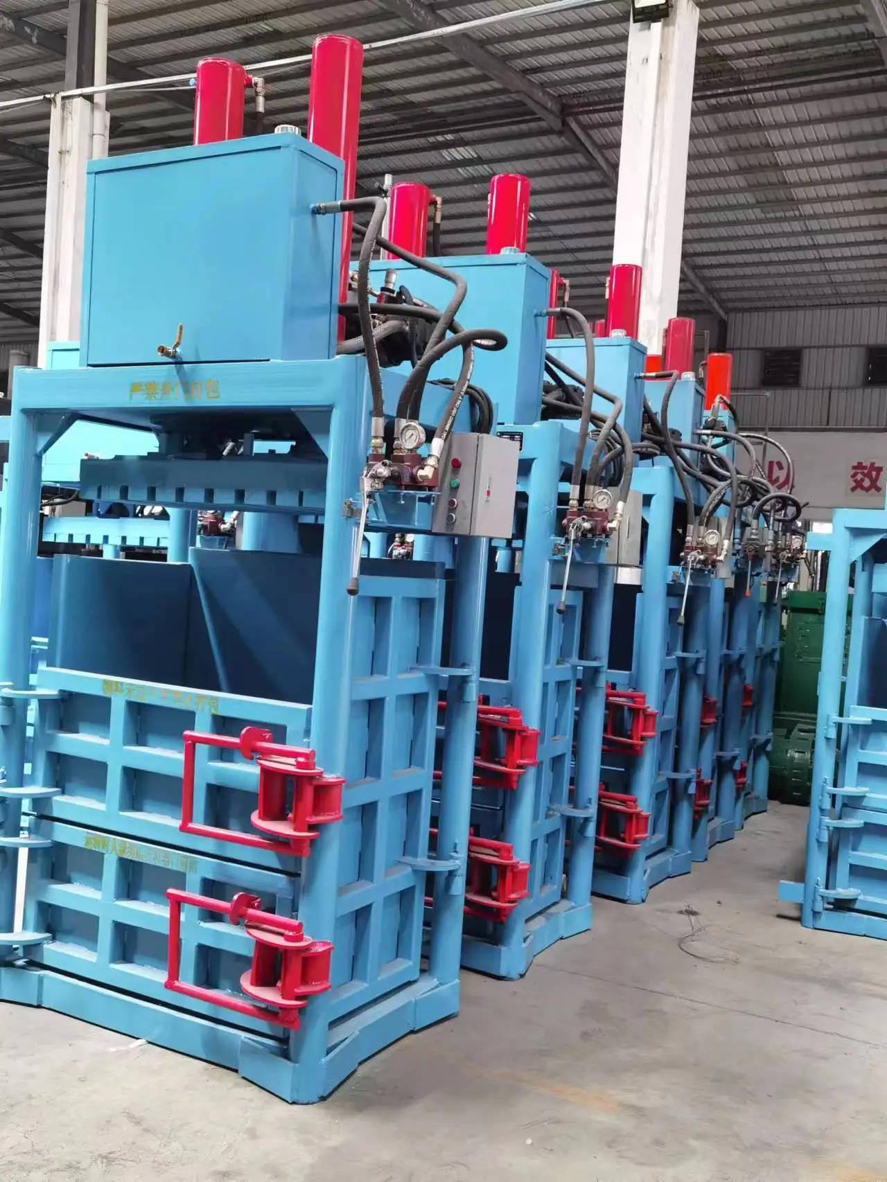 Vertical Hydraulic Plastic Bottle Compactor Baler Machine /rag Baling ...