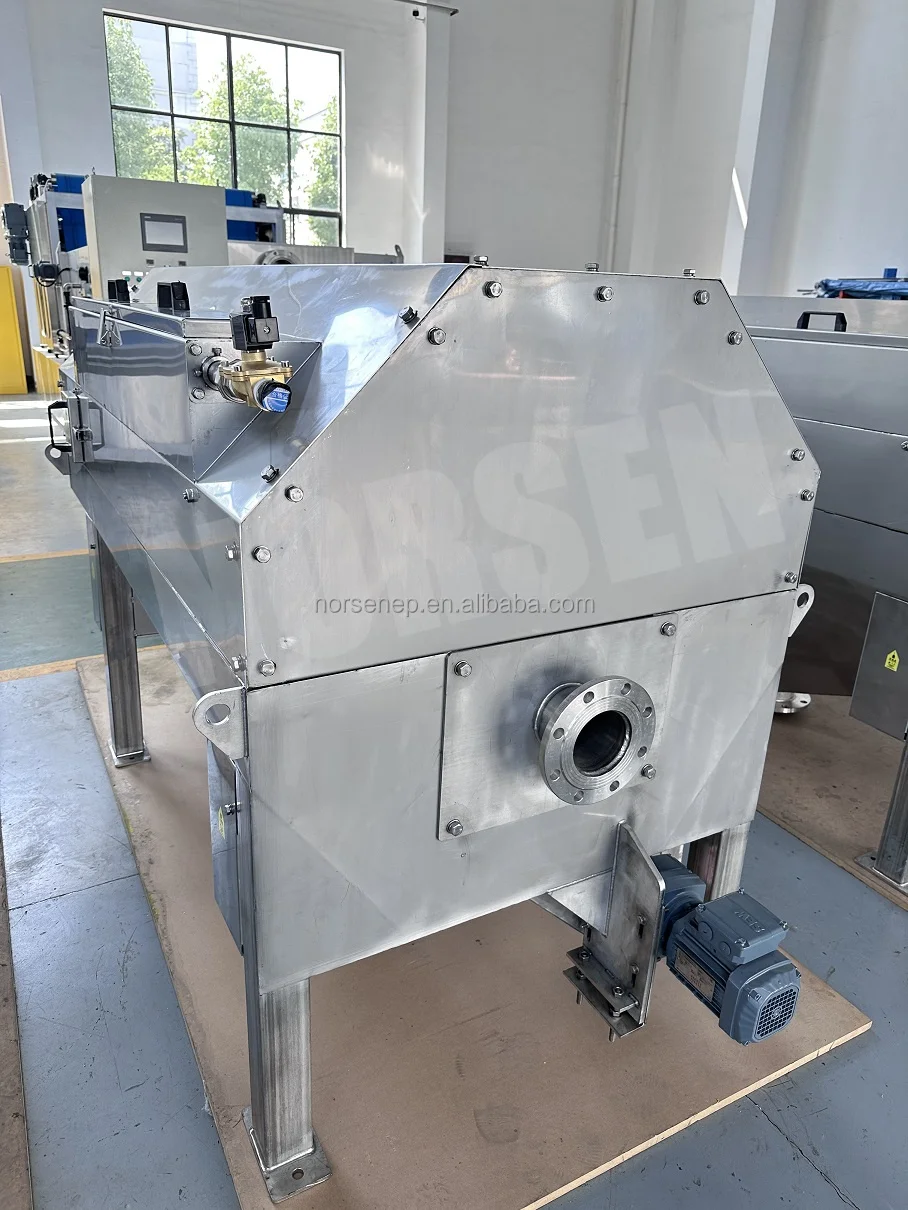 New Internally-Fed Rotary Drum Screen for Wastewater Treatment