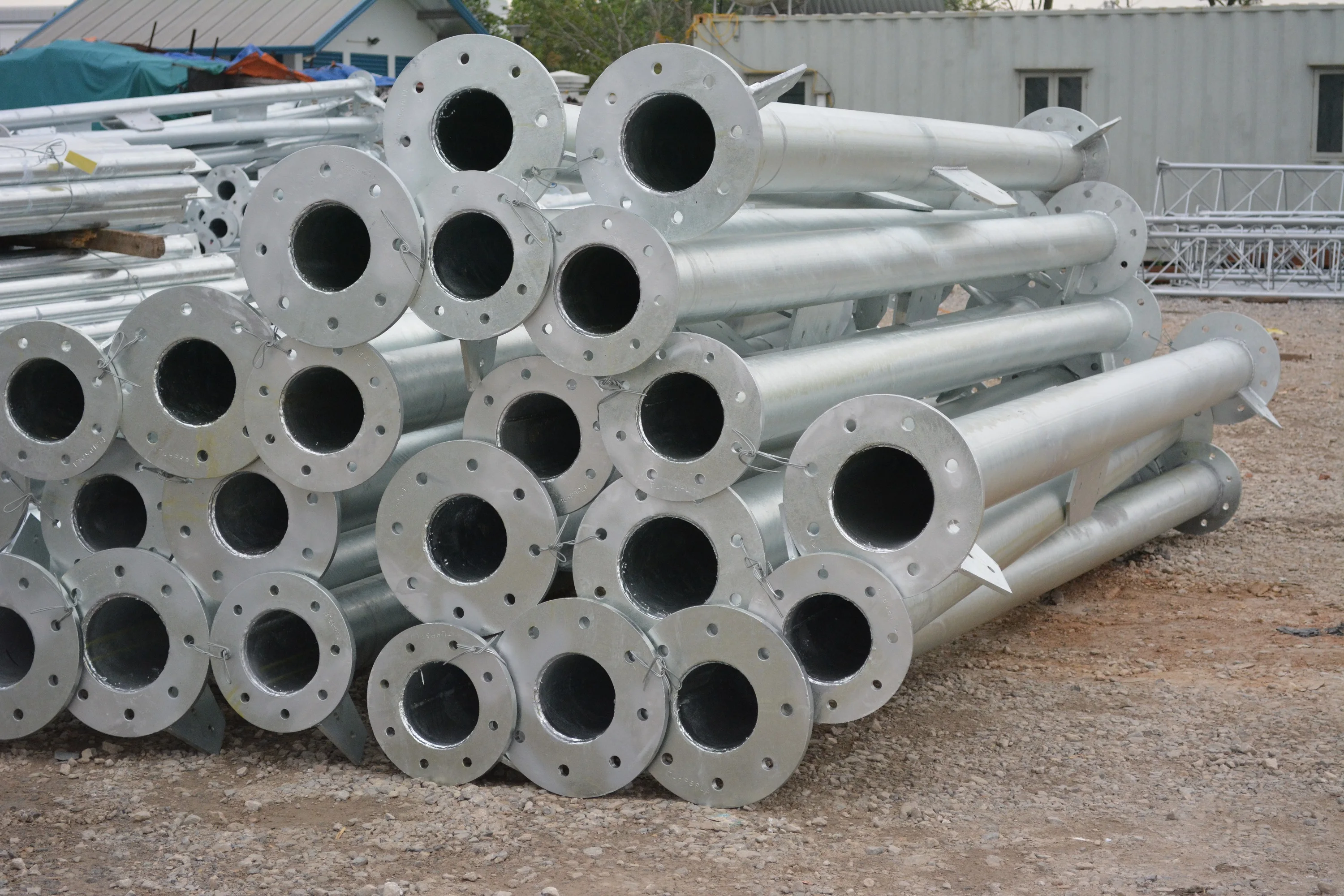 6m Galvanized Tube Pipe Steel Telecommunication Roof Tower Mobile Tower ...