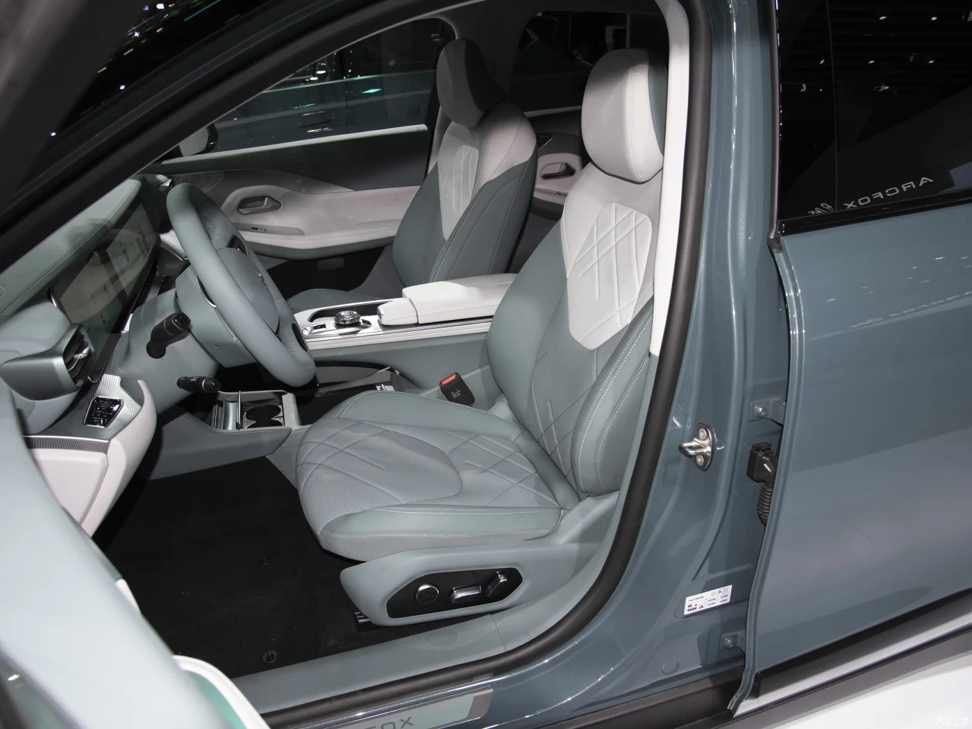 New Energy Electric Vehicle Baic Arcfox Alpha S 735e+ 160kw Ev Car Large Space Hatchback High ...