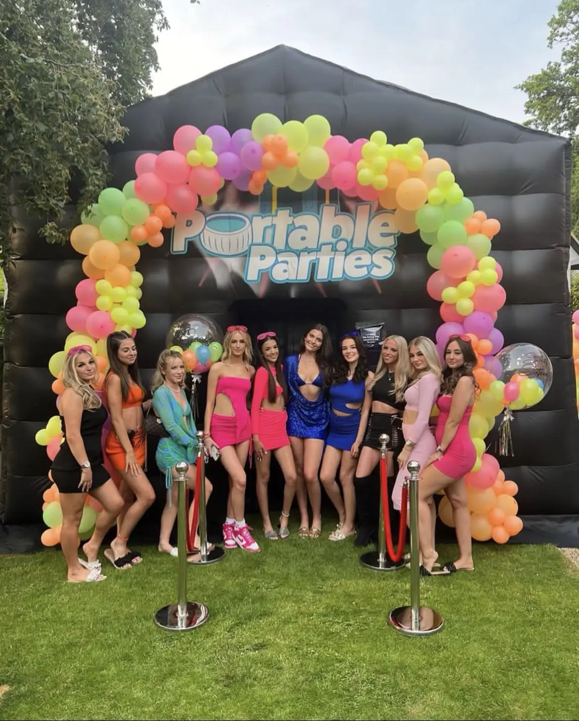 Giant Custom Portable Black Nightclubs Inflatable Nightclub Cube Party ...