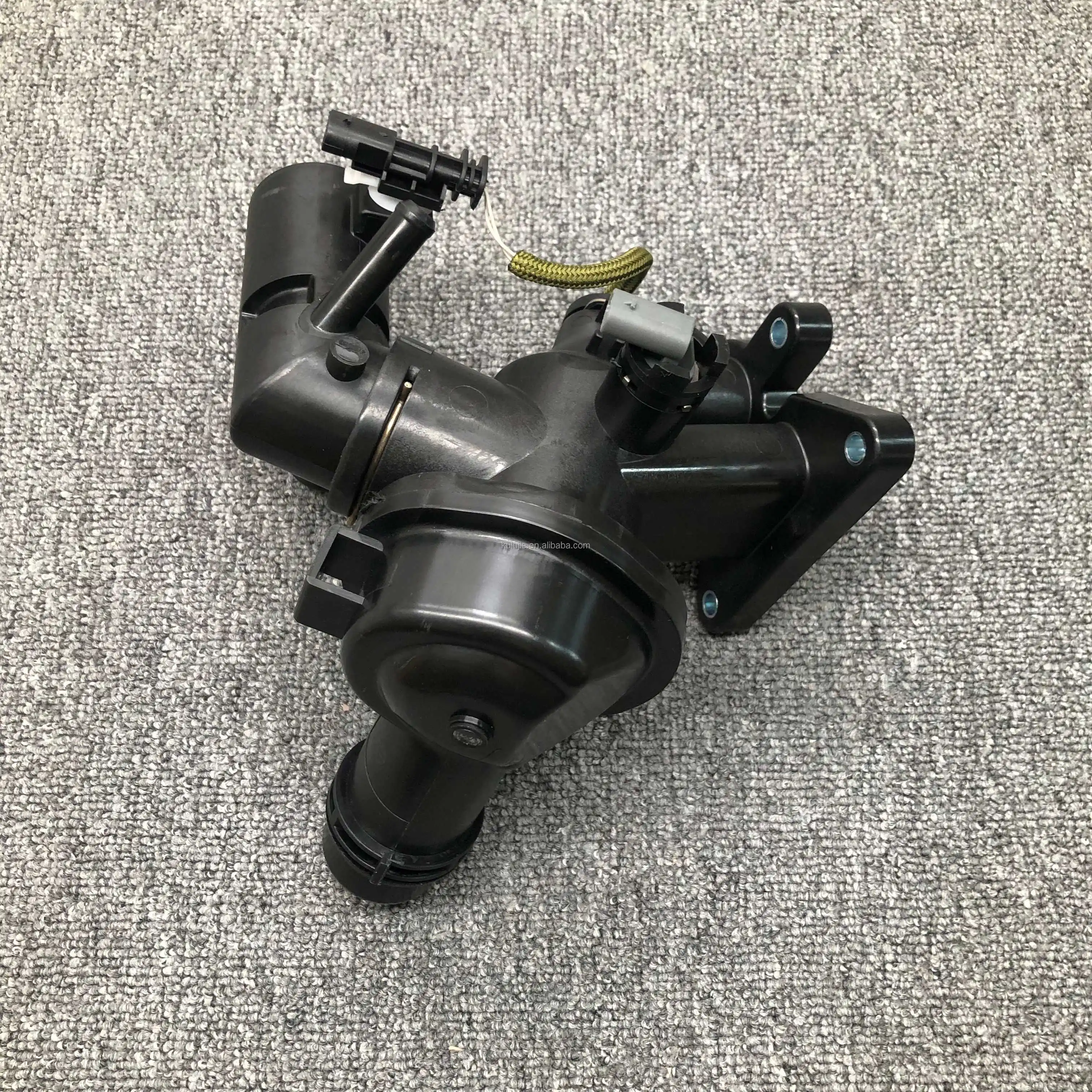 Auto Parts Car Thermostat Housing For Land Rover Discovery L319 Range ...