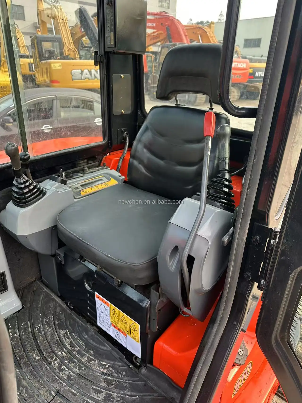 Kubota U40 Excavator - 4tons, Good Condition, Japanese Machine