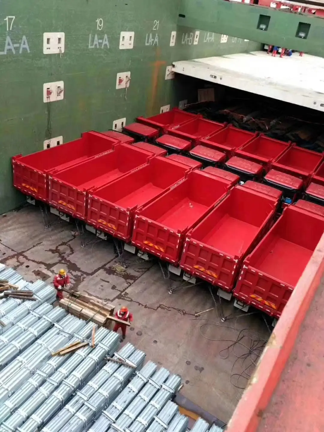 12 Wheels 8x4 Shacman Twin Steer 20 Tons 25 Tons Wrecker Tow Truck For ...