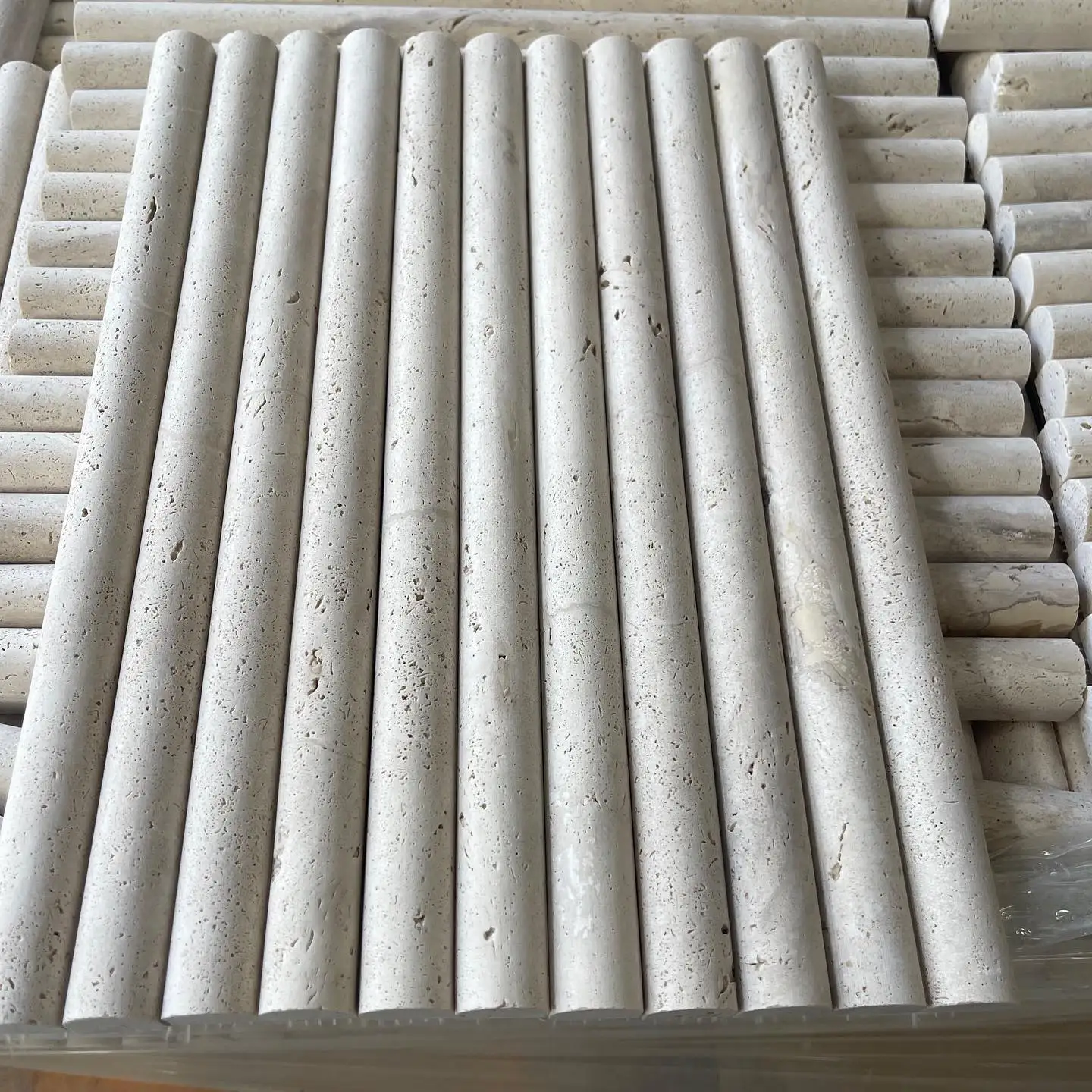 Calacatta Gold Marble Fluted Shower Wall Tiles Customized ODM
