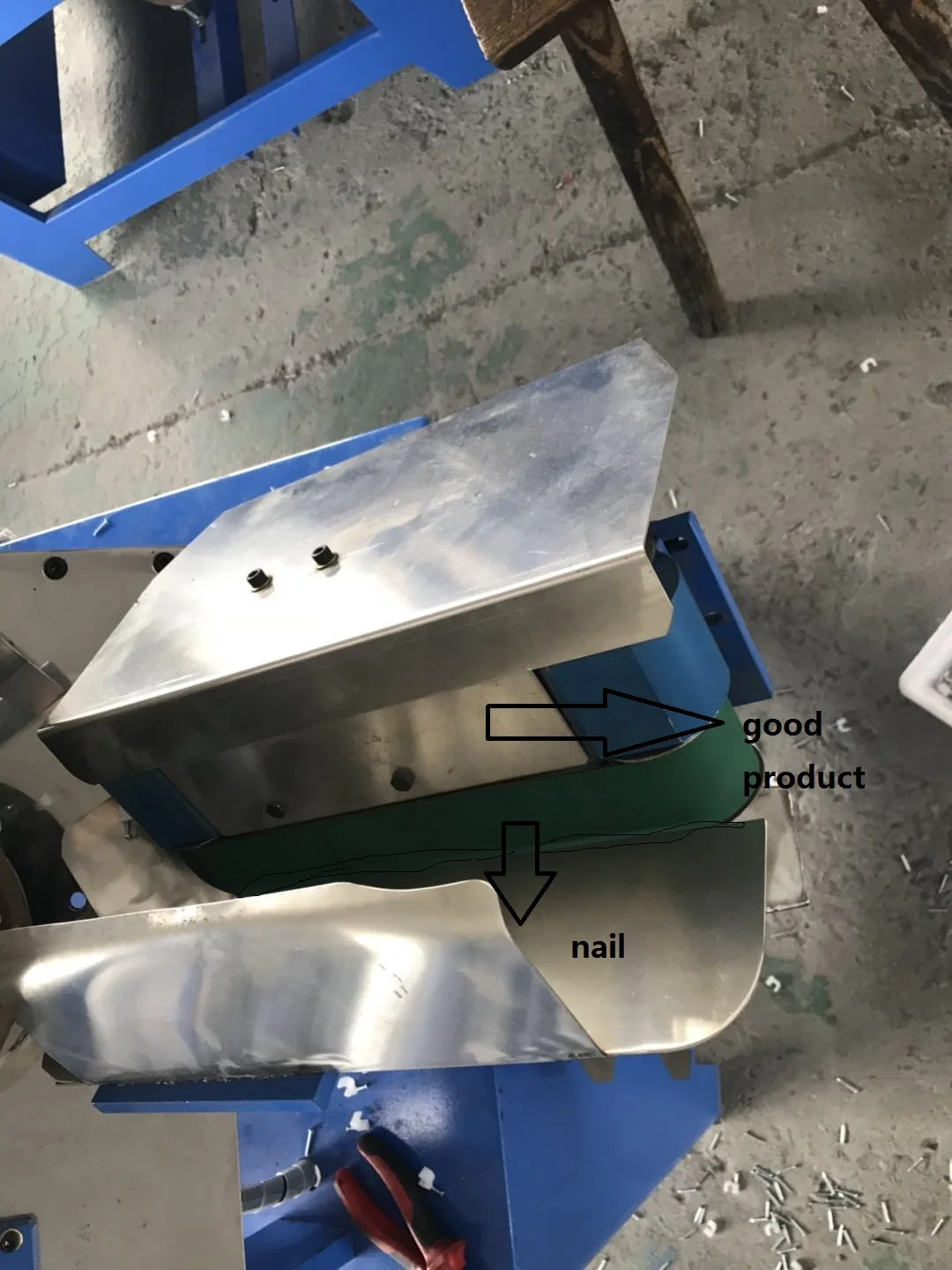 Automatic Nail Inserting Machine for Wire Nail Clip Production