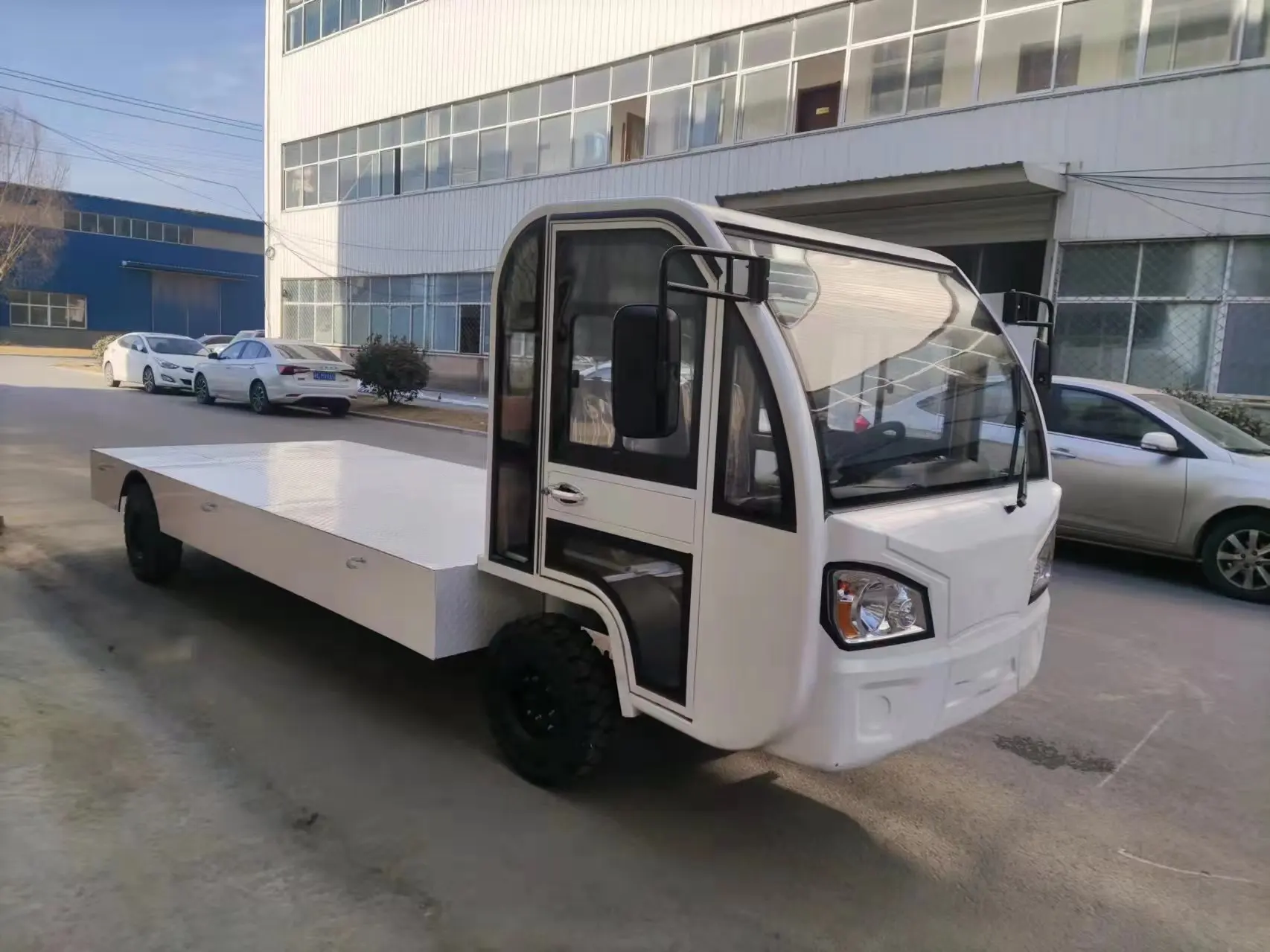 Speedbay Electric Vehicle - Compact, Efficient, and Durable