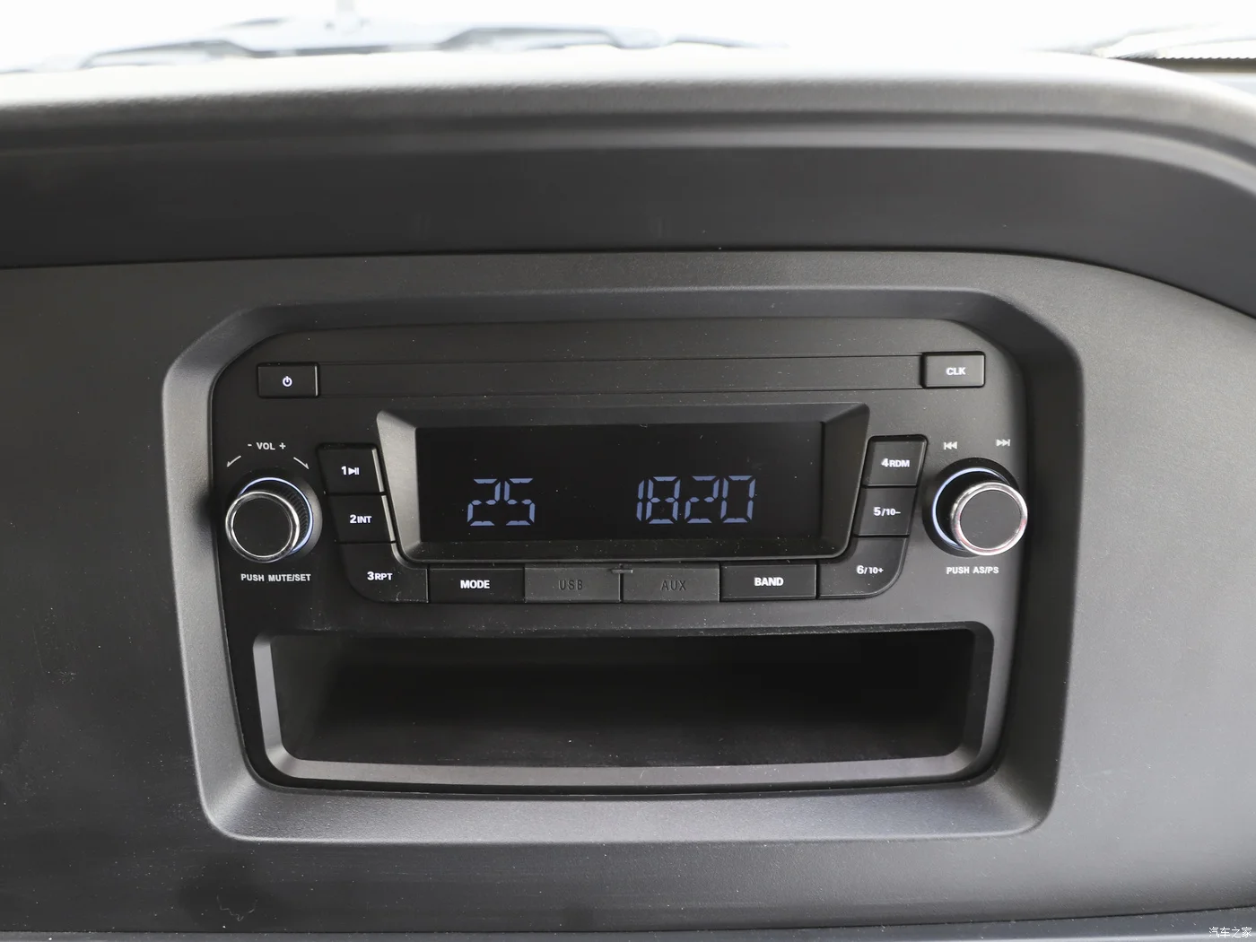 Sokon2023 D71 1.6l Lv0 Sfg16c Dongfeng Truck Sokon Mini Van Dfm Mini ...
