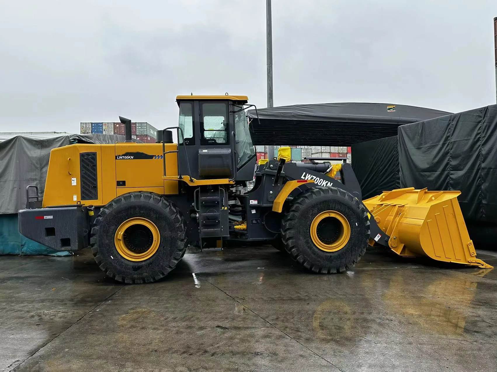 7 Ton XCM Wheel Loader - Efficient and Reliable Performance