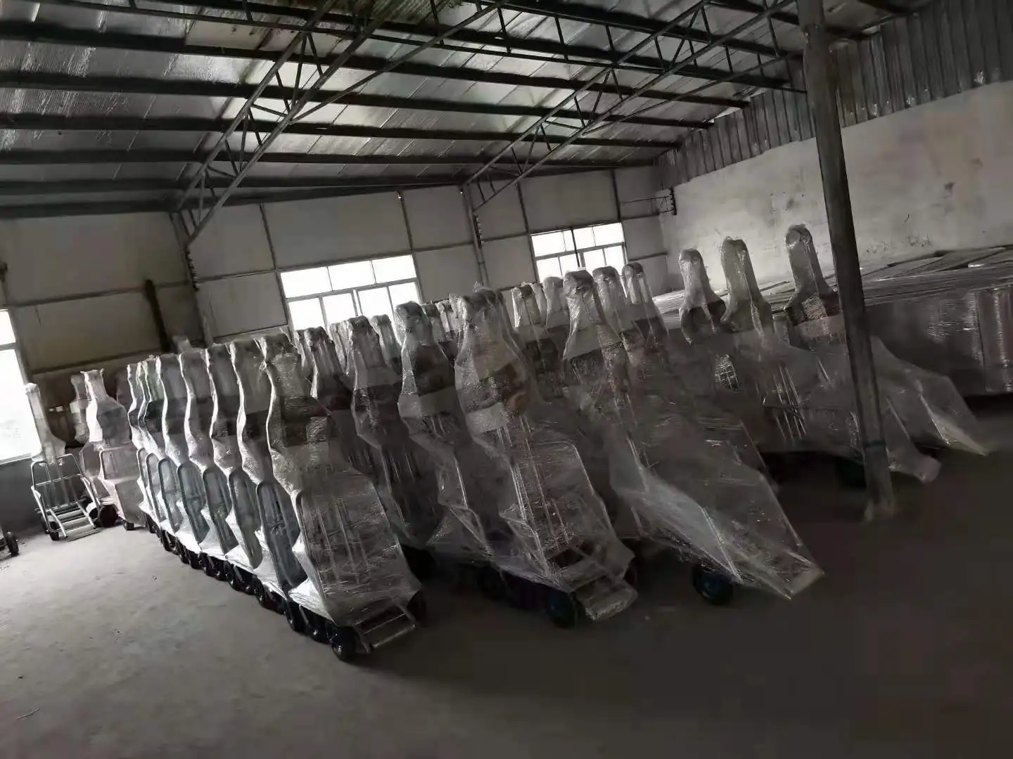 Efficient Transport of Animal Carcasses with Pig Cart