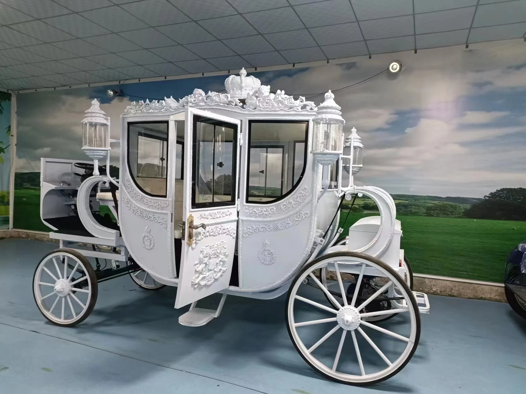 European Style Electric Carriage With 4 Wheels for Sightseeing Wedding ...