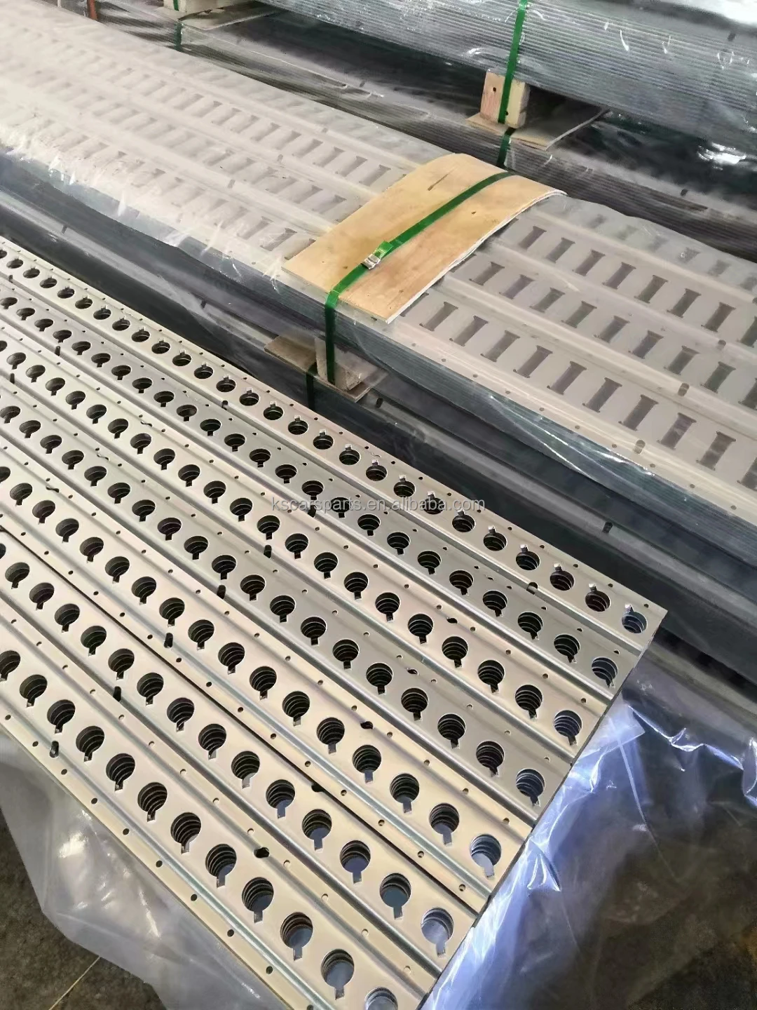 Steel Cargo Bar Standard 38mm Tube with Spring Lashing Rail| Alibaba.com
