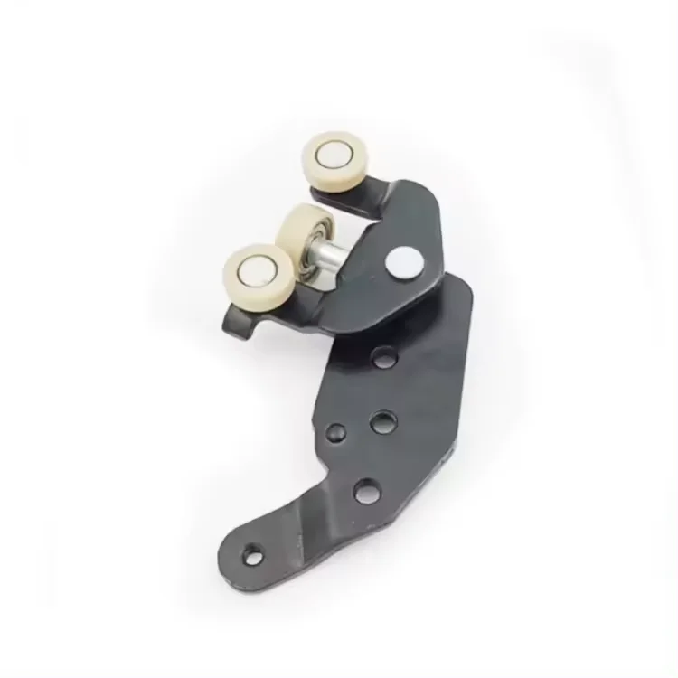 68360-26130 Auto Parts Slide Door Lower Roller Assy Rhd For Hiace 2005 ...