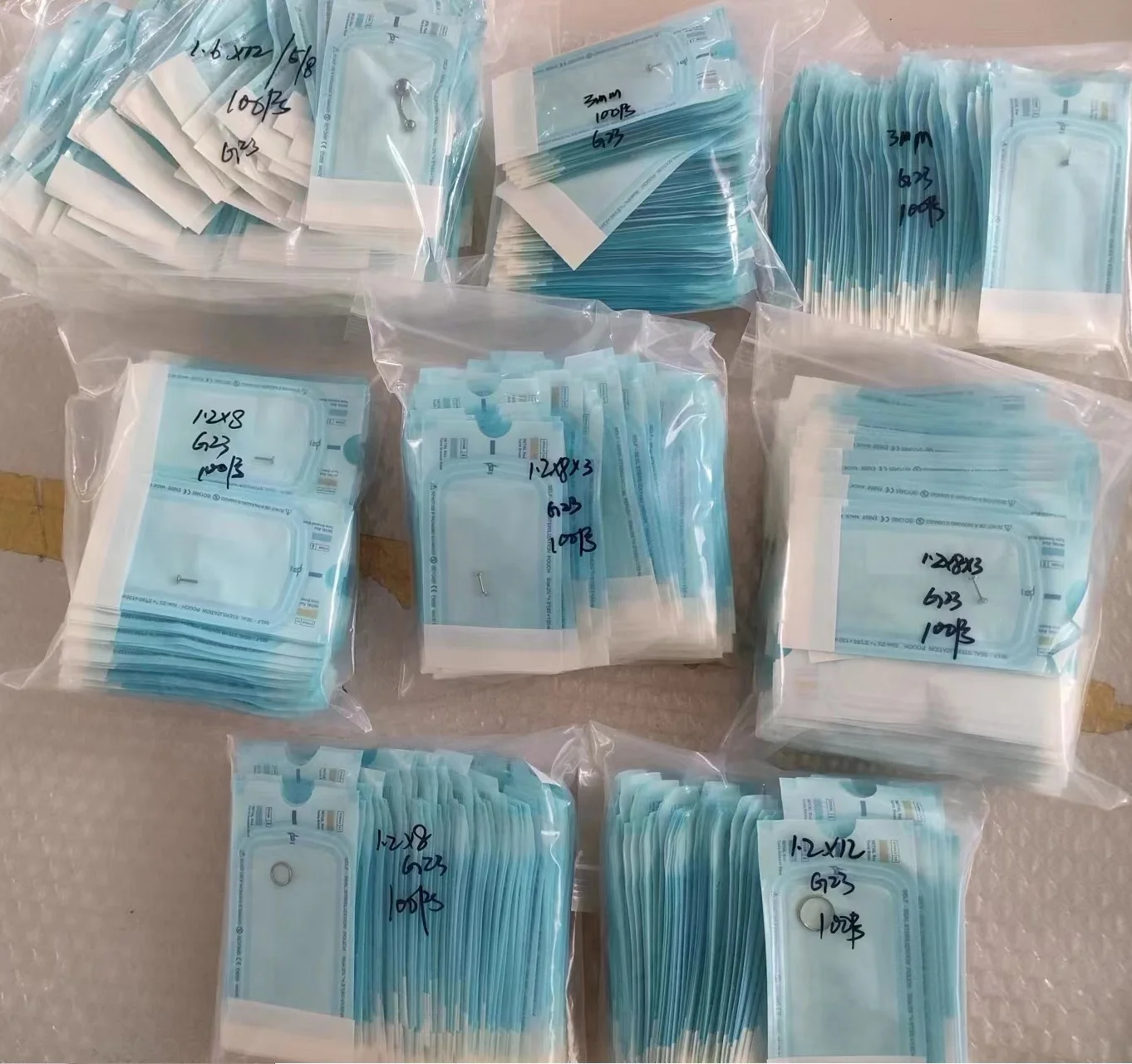 G23 ASTM F136 Implant-Grade 18g Labret Titanium Jewelry