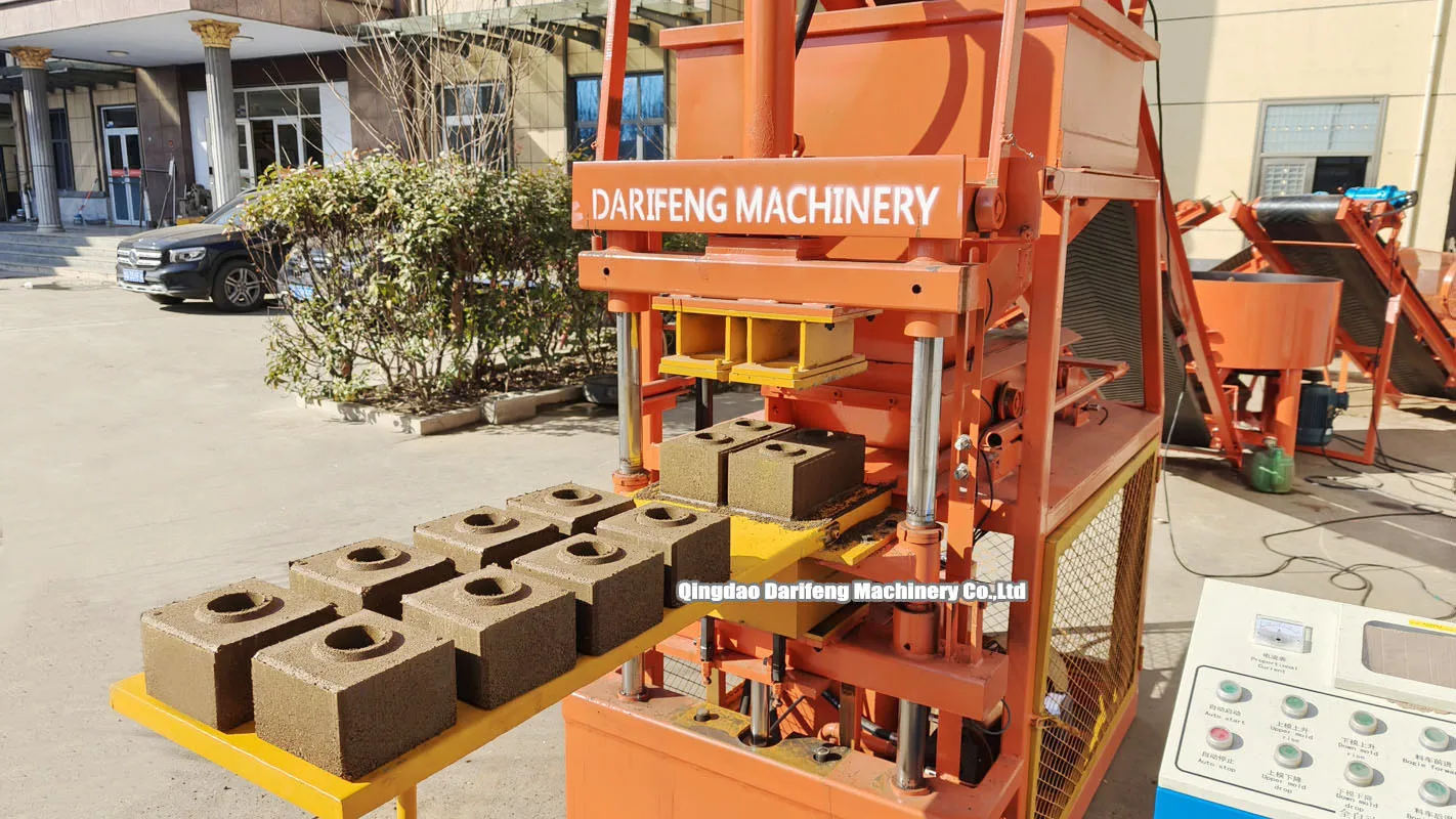 Hydraulic Compressed Earth Soil Interlock Brick Block Molding Machines ...