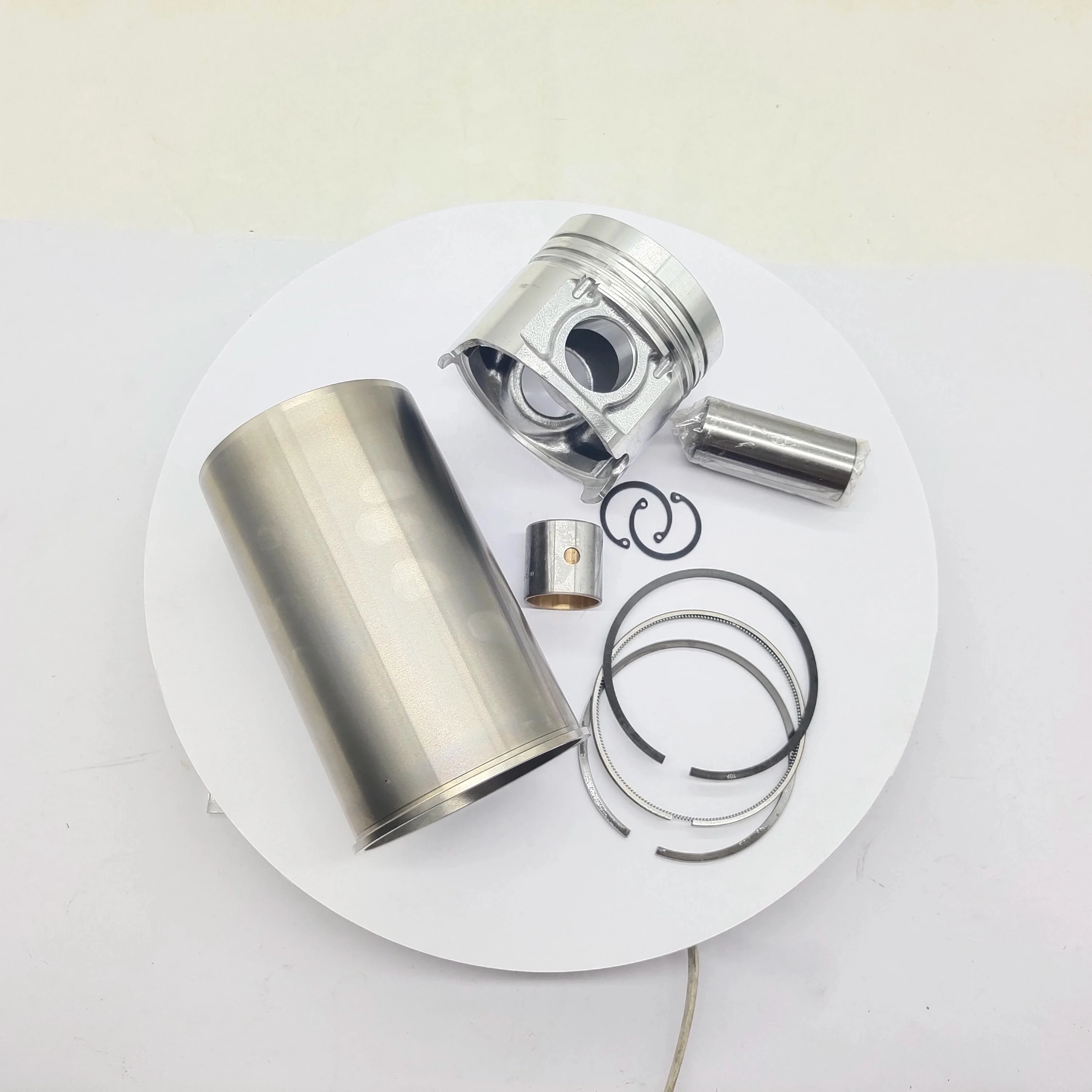 A1700 Engine Parts , A1700 PISTON 4901212 , PISTON RING 4900738 , A1700 ...