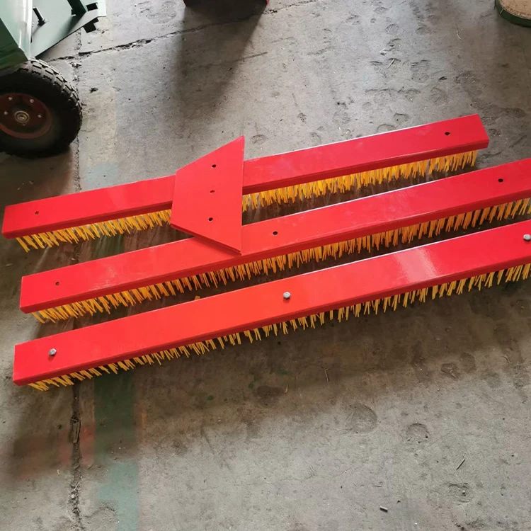 High Quality New Design Football Field Lawn Brush Artificial Turf Brush ...