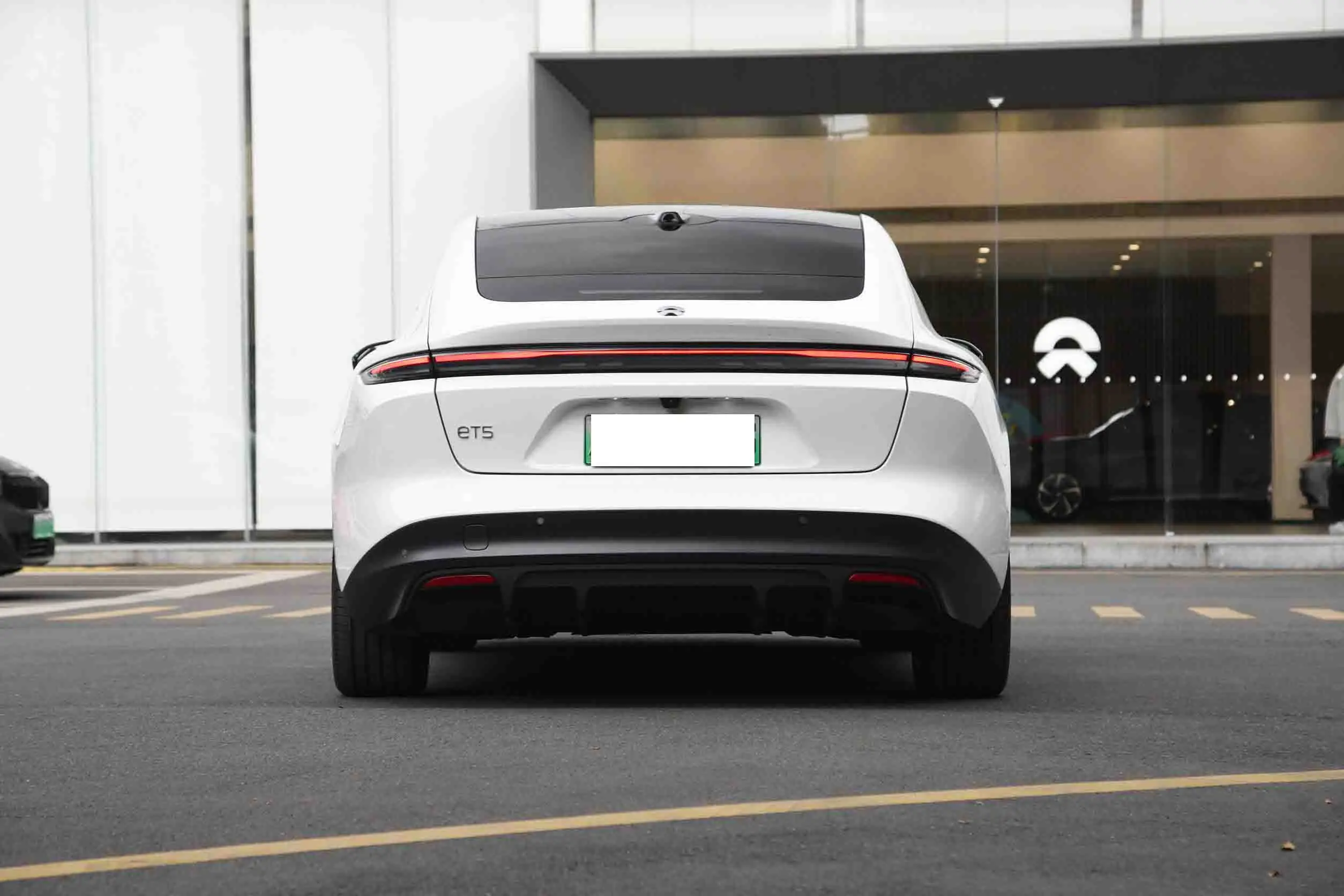 Electro Sports Super Ev Car 2024 Nio Et5 75kwh 100kwh Long Range ...