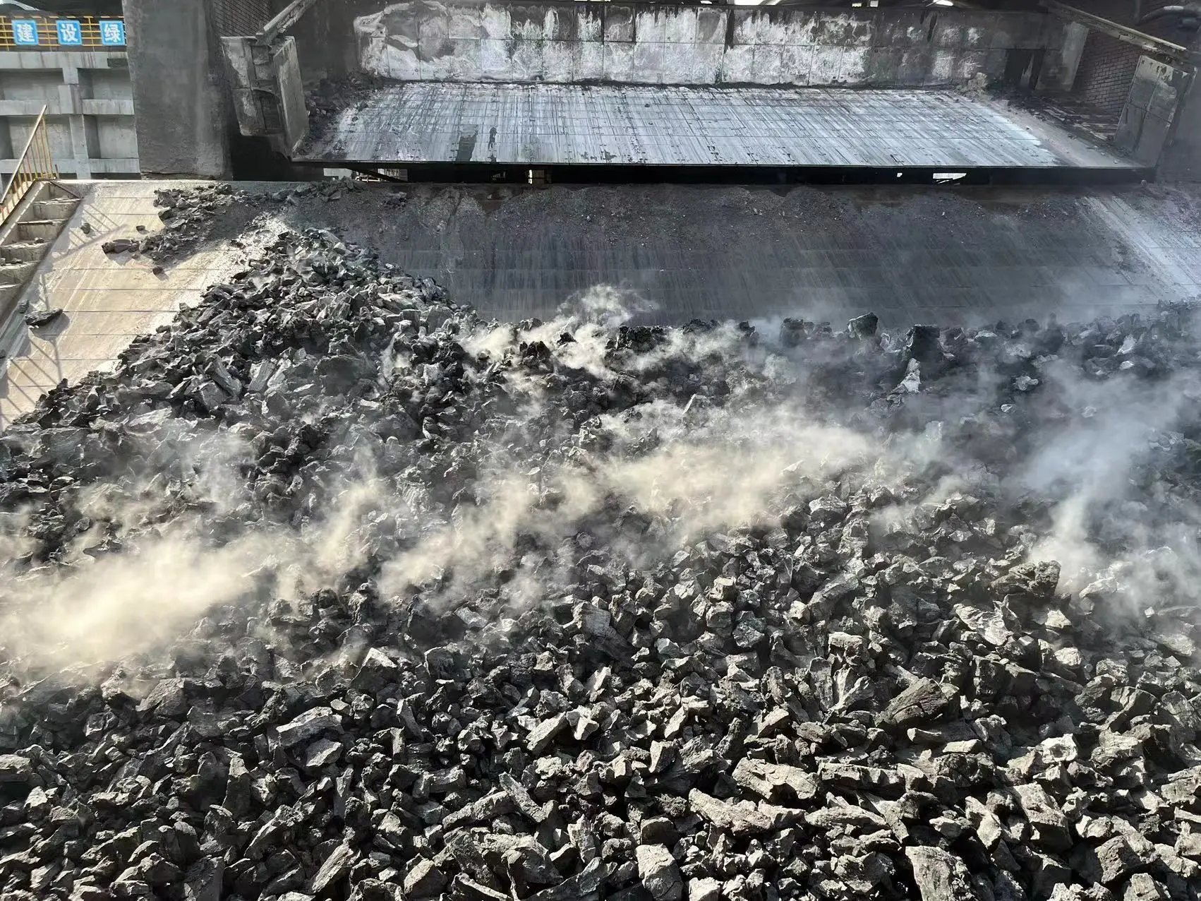 First Grade Metallurgical coke 70-100mm Bricks for Steelmaking Export ...
