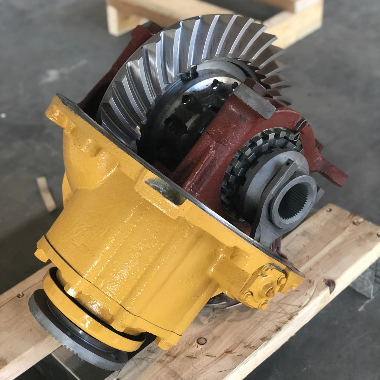 Volvo 15020636 Rear Axle Main Reduction Assy - High Quality