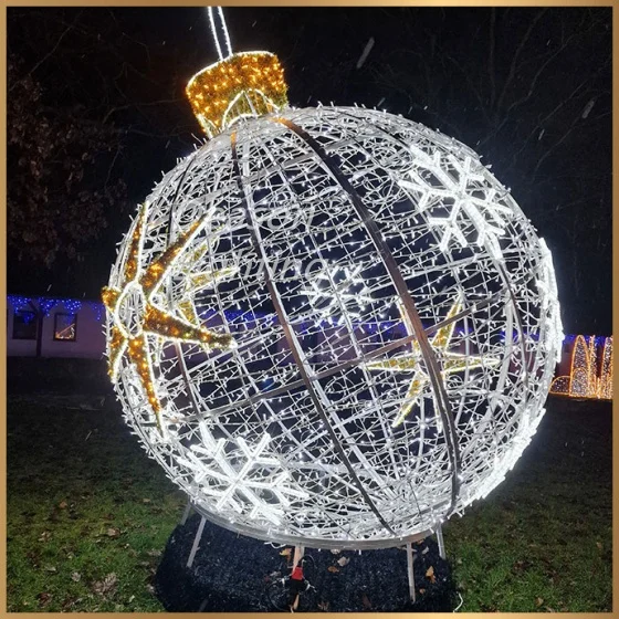 Outdoor Lighted Large Led Christmas Ball - Buy Giant Christmas Light ...