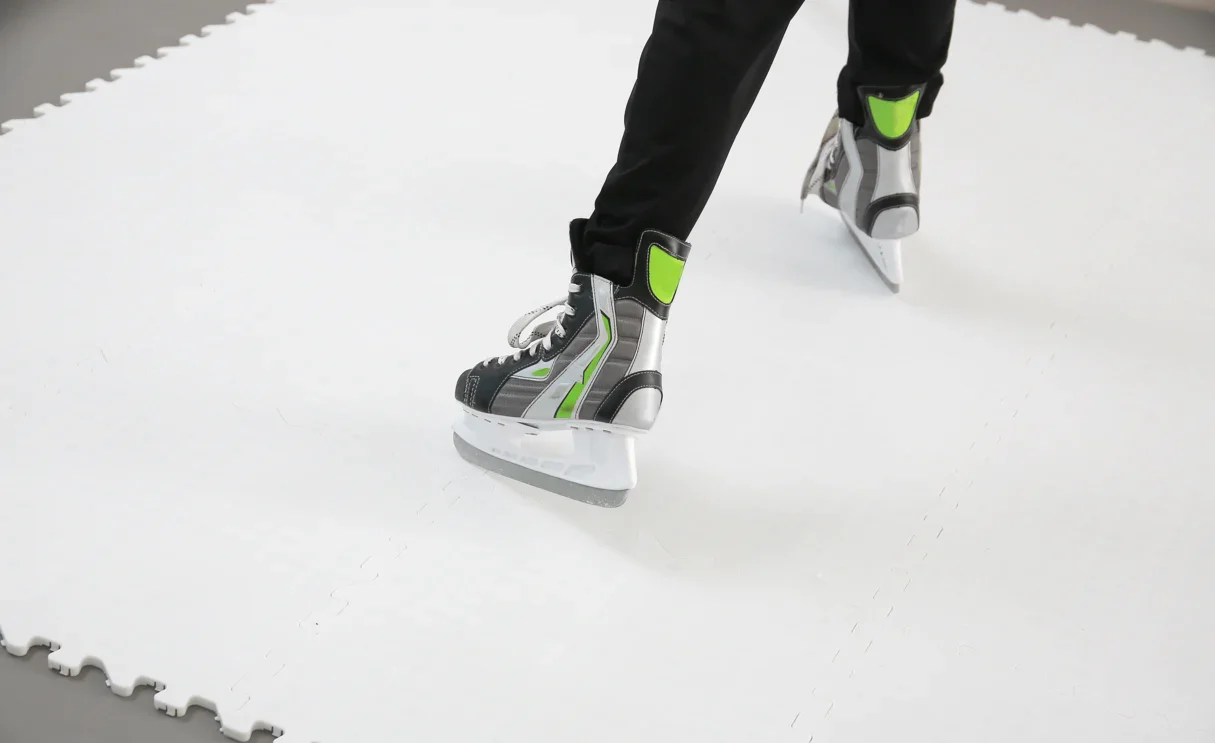 Alibaba.com: Hockey Synthetic Ice Skating Rink Tiles, Interlocking ...